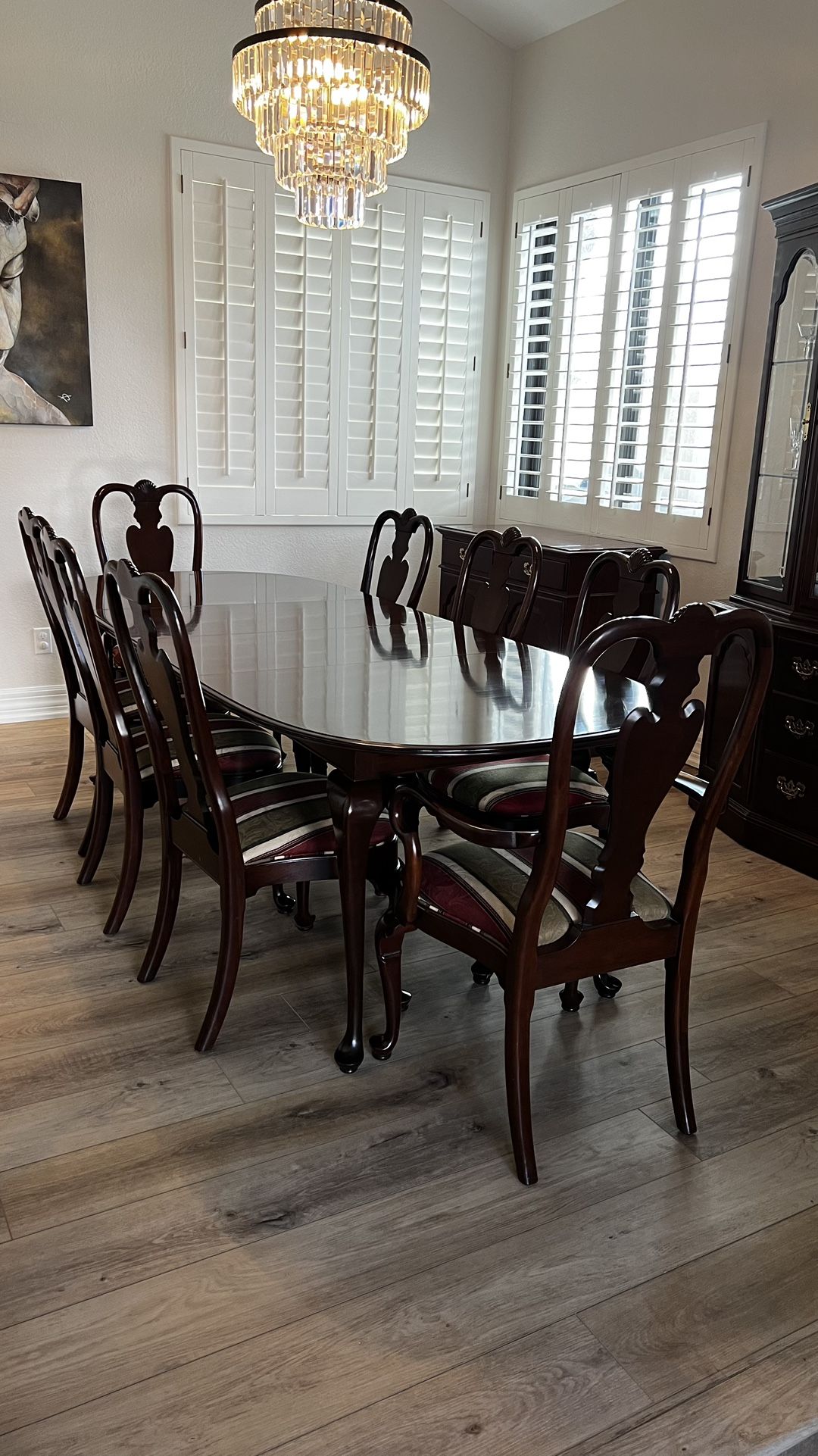 Ethan Allen Georgian Court Dining Room Table/Chairs & China Cabinet for ...