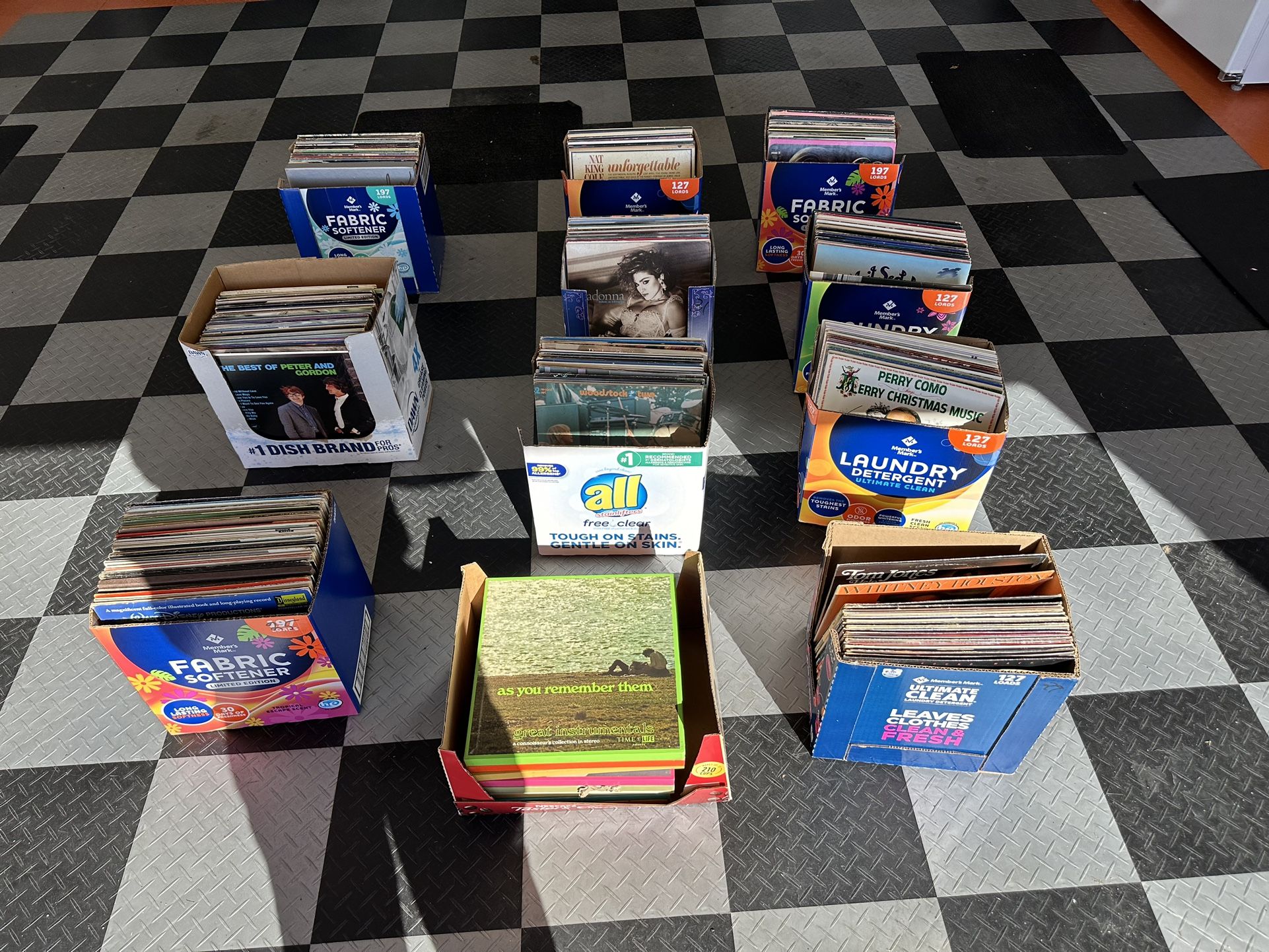323 Vinyl Record Collection + Time life Collection for Sale in ...