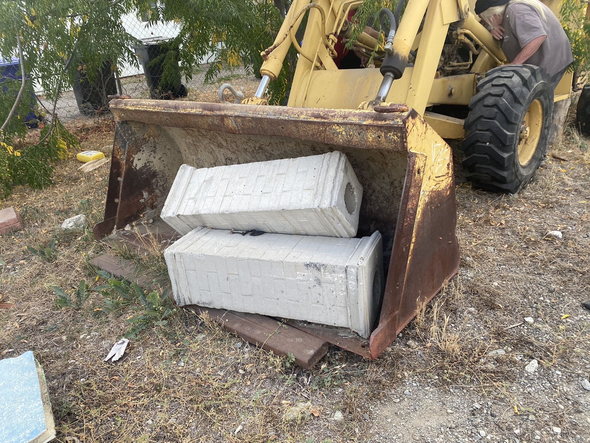 Ford 750 Backhoe Loader for Sale in Fontana, CA - OfferUp