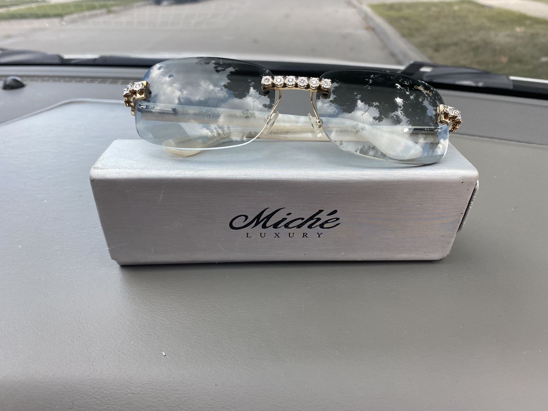 Authentic “buffs” Miché Luxury Sunglasses for Sale in Detroit, MI - OfferUp