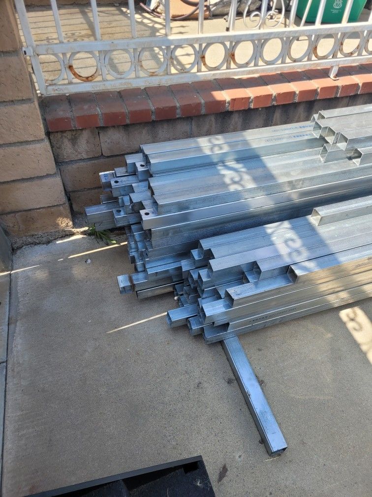 2x2x7ft Long Tubing for Sale in Claremont, CA - OfferUp