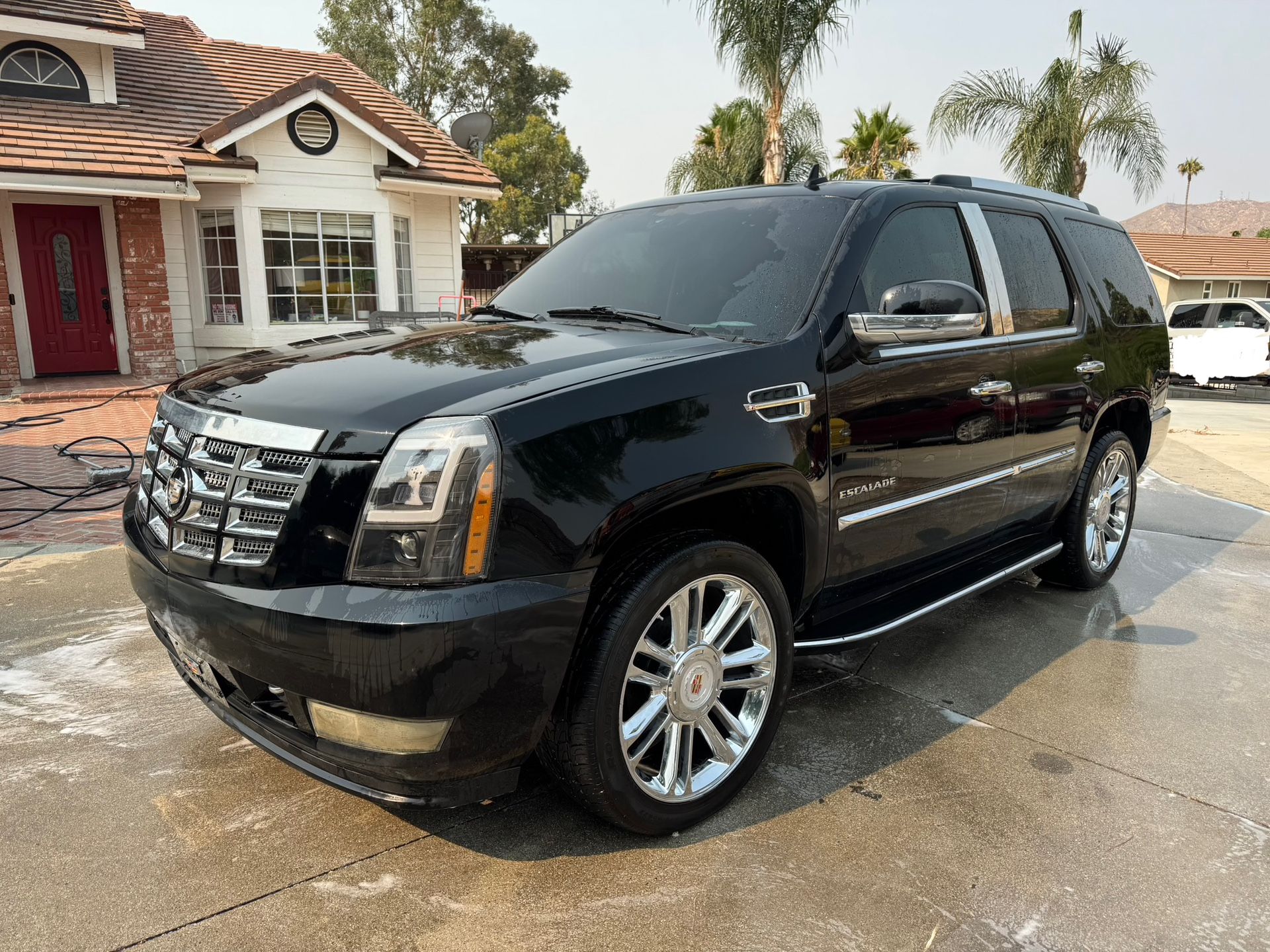 2009 Cadillac Escalade for Sale in Moreno Valley, CA - OfferUp