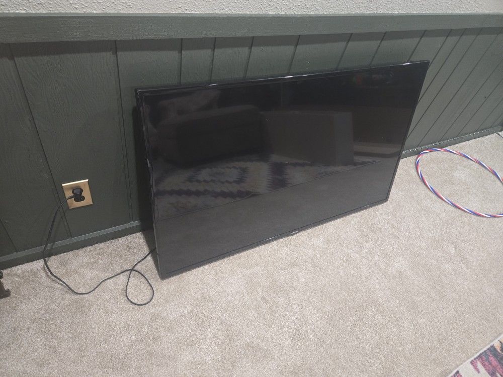 Samsung 55 Inch Tv UN55J6201AF Model for Sale in Elgin, IL - OfferUp