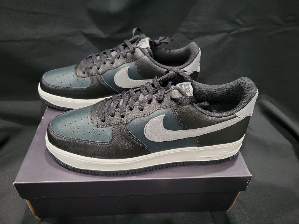 Nike Air Force 1 '07 LV8 (FJ4170 004) Men's Size 13 Black/Smoke Grey Dk ...