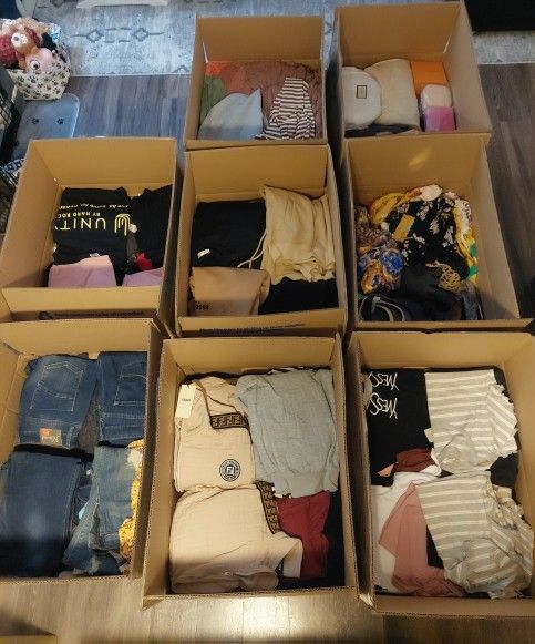 BOX OF CLOTHES,SHOES,BAGS, MISC for Sale in Newark, CA - OfferUp