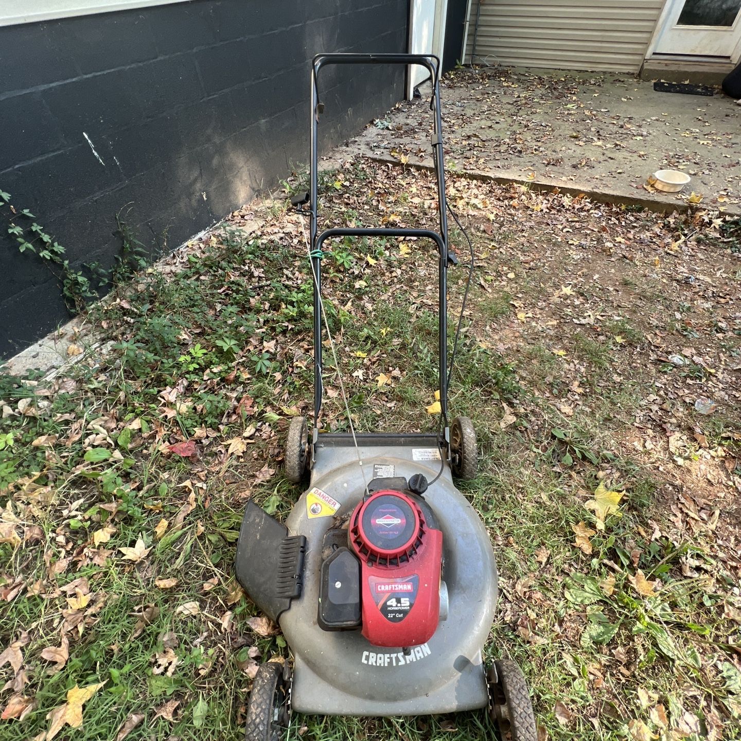 Craftsman 4.5 HP Lawn Mower for Sale in Clarksville TN OfferUp