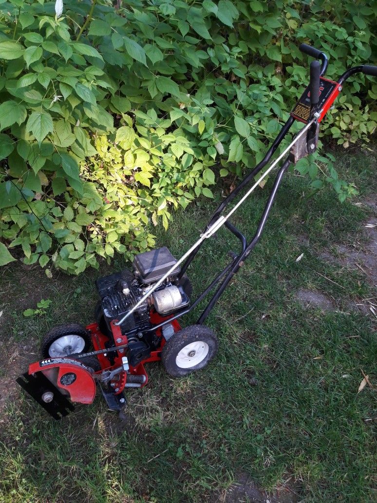 Mtd Gas Powered Edger New Blade, Serviced for Sale in Woodinville, WA ...