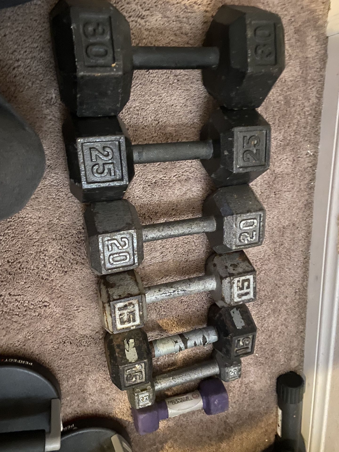 Incline Bench, Dumb bells, olympic Weights, Elyptical MachinesWe H for ...