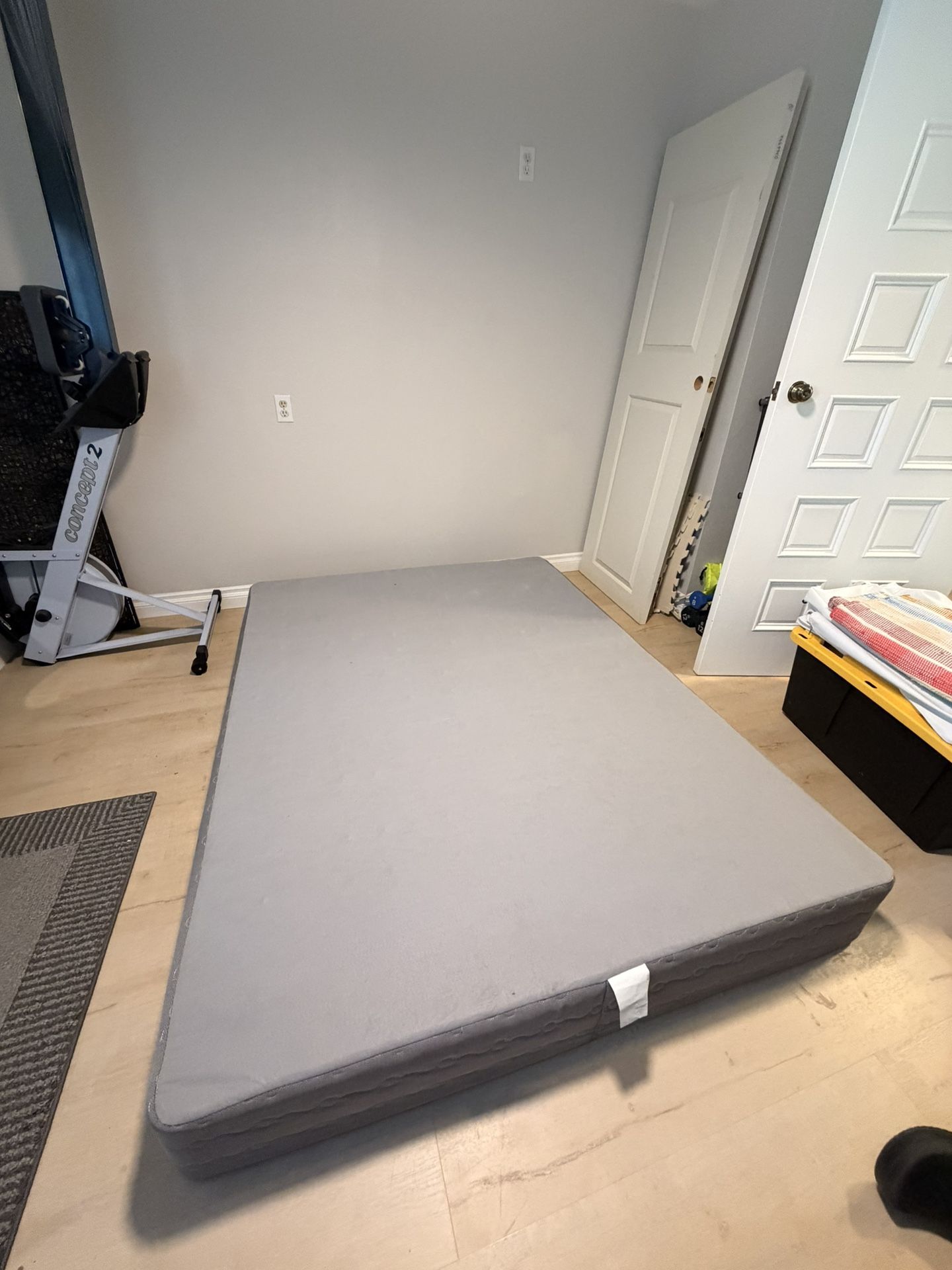 Free!! Like New Simmons Queen Box Spring for Sale in Escondido, CA ...
