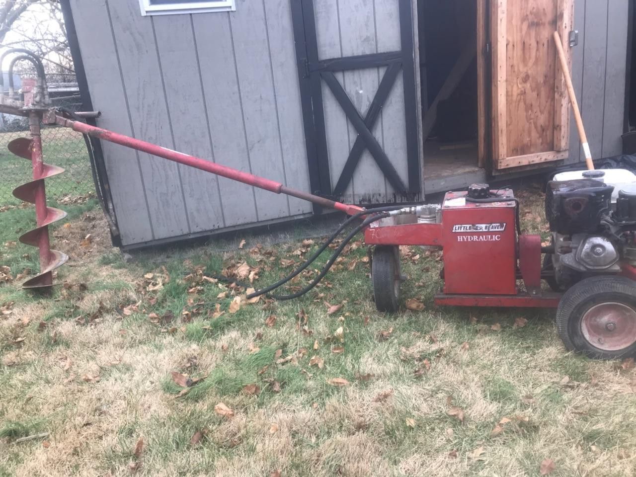 Little Beaver Hydraulic Auger for Sale in Bristol, PA - OfferUp