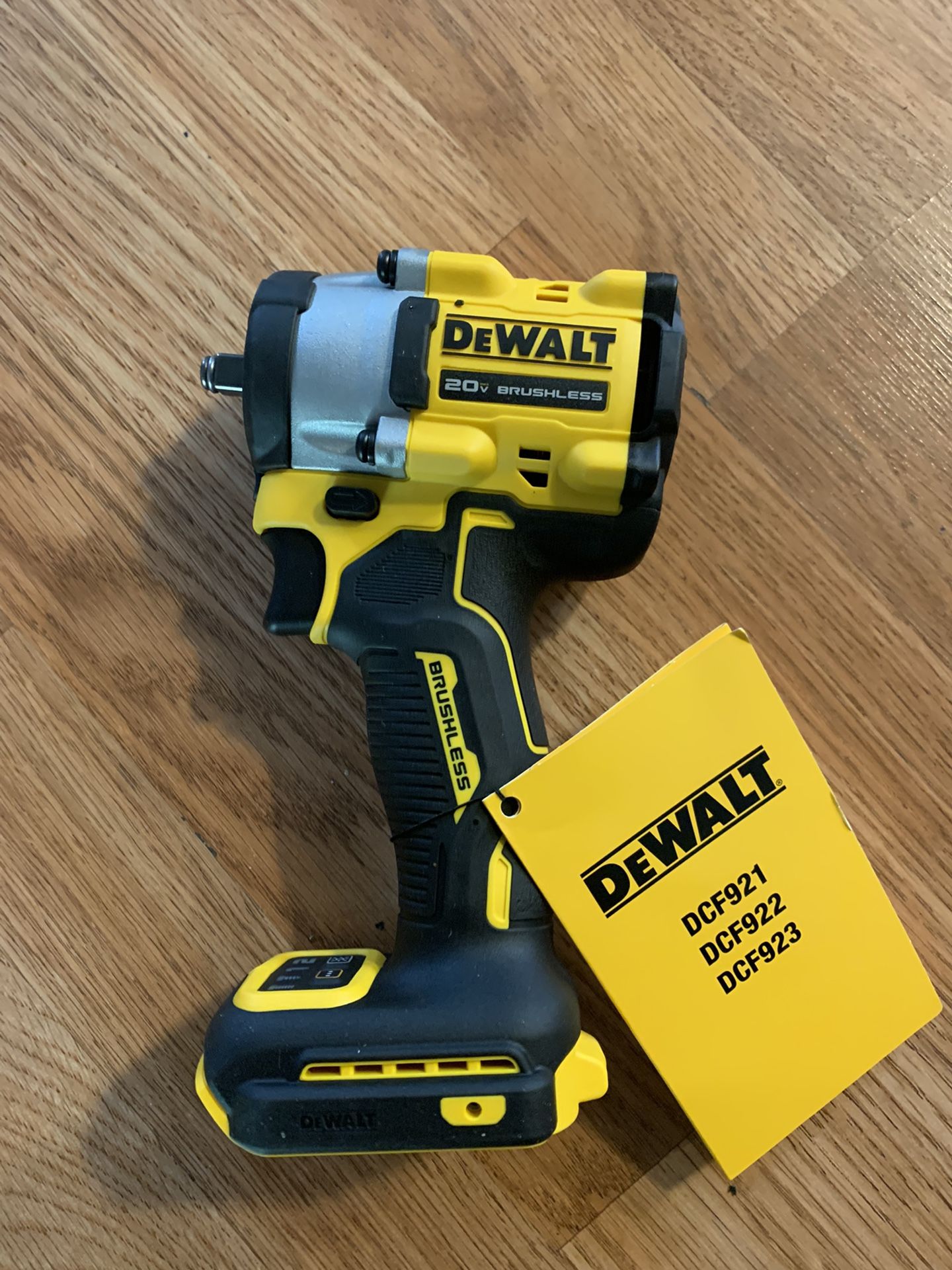 DEWALT DCF923 3/8 IMPACT WRENCH COMPACT SERIES for Sale in Seattle, WA ...