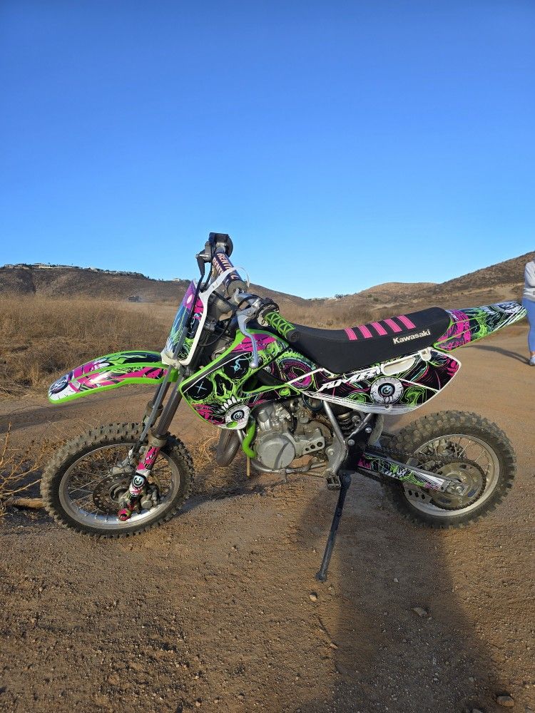 2005 Kawasaki KX 65 Dirt Bike for Sale in Corona, CA - OfferUp
