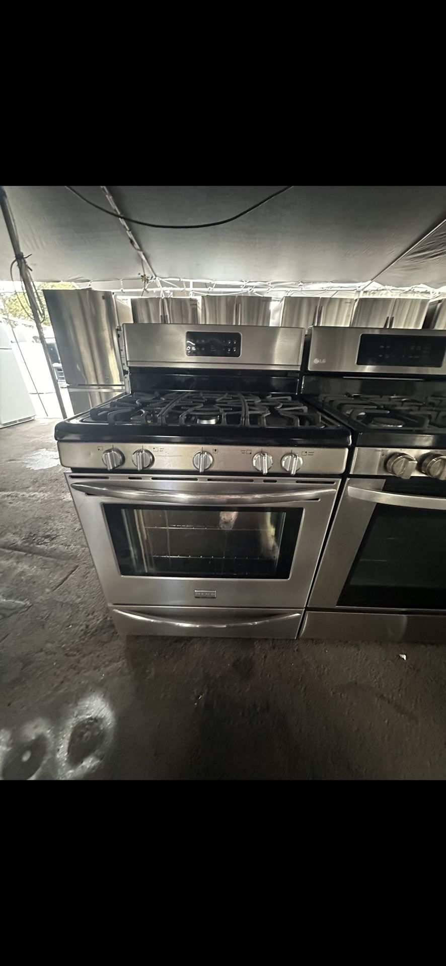 Silver Frigidaire 5 Burners Stainless Steel Gas Stove We Deliver And ...