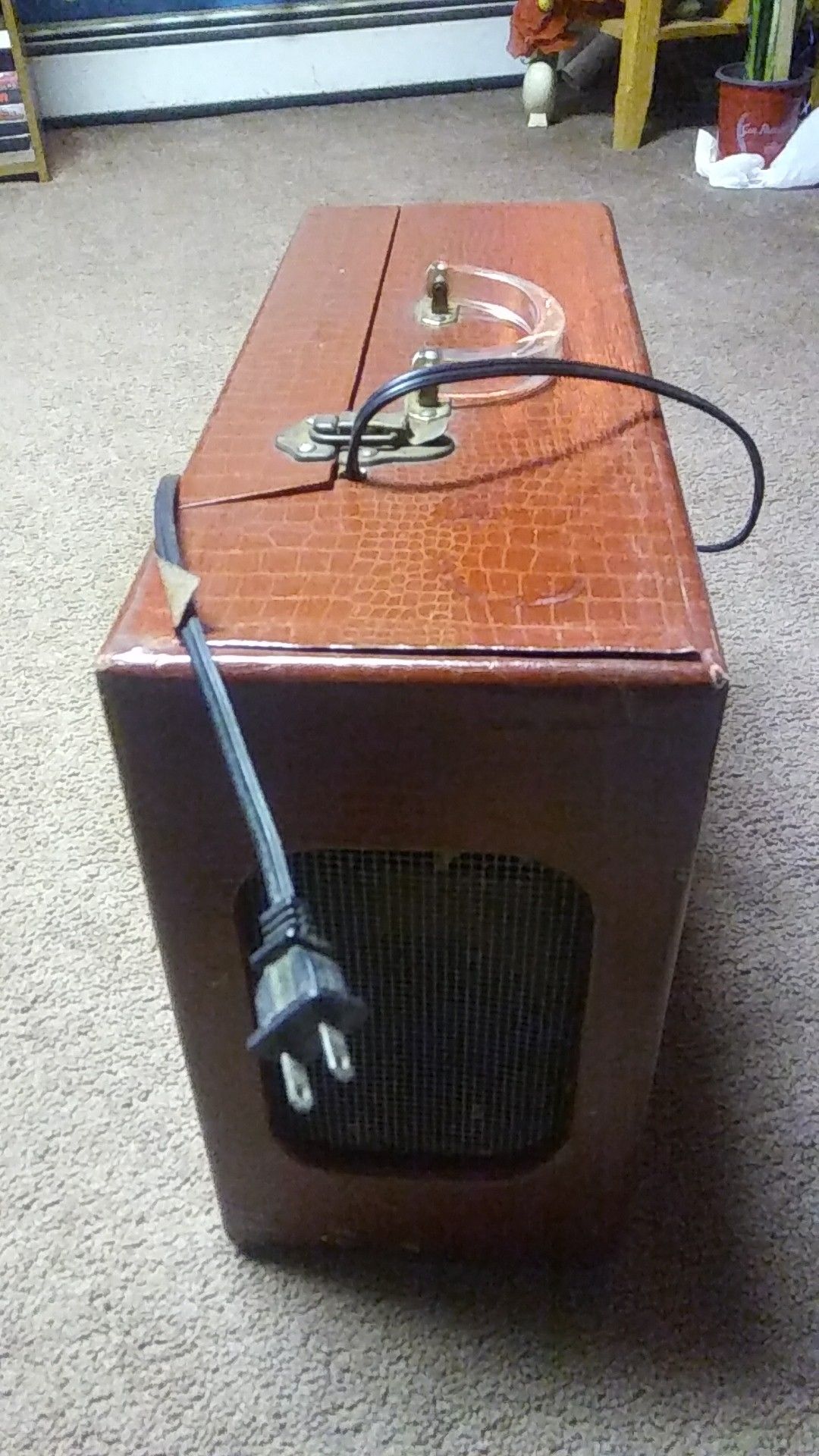 1930-40s Record Player for Sale in Bear Creek Village, PA - OfferUp