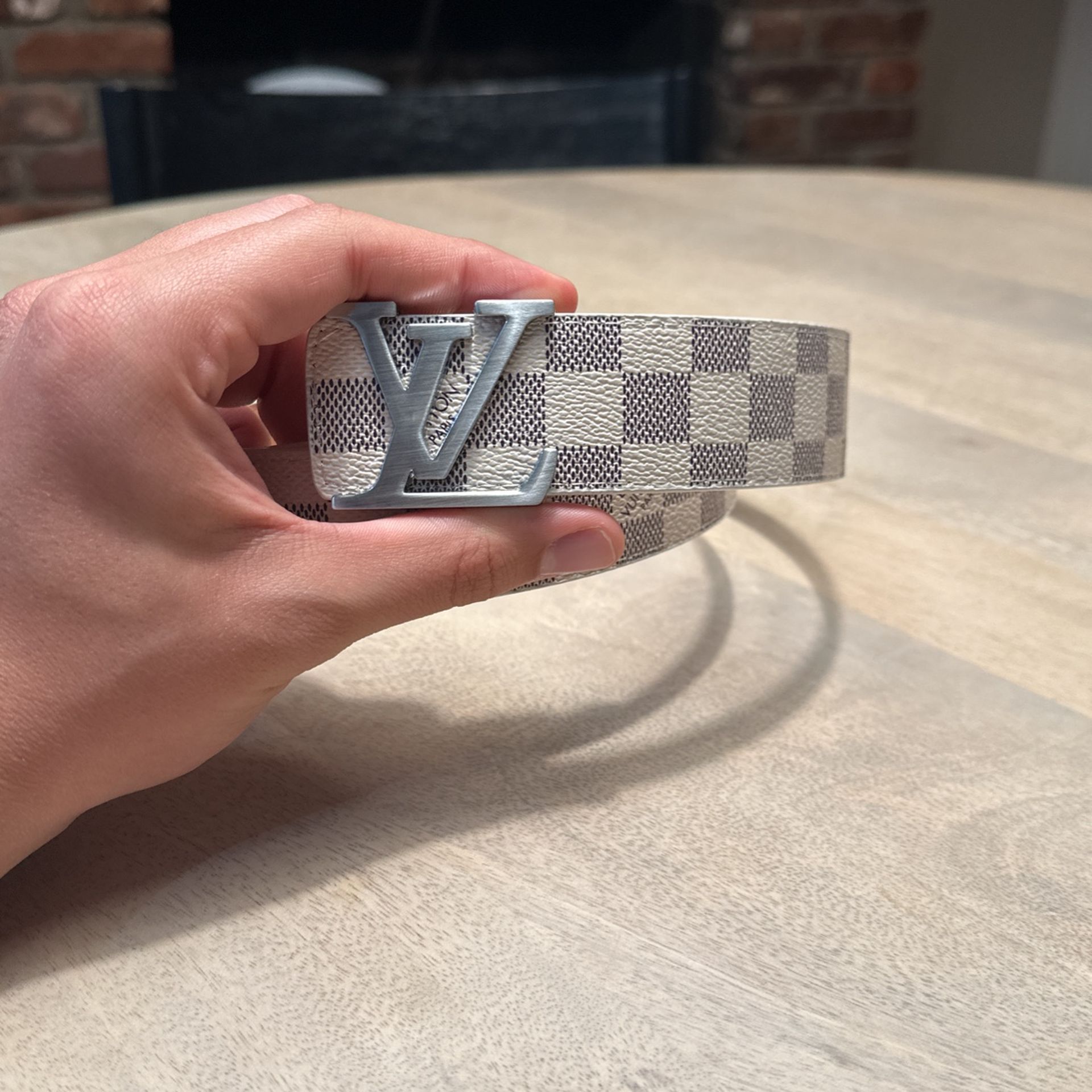 Louis Vuitton belt white for Sale in Atlanta, GA - OfferUp