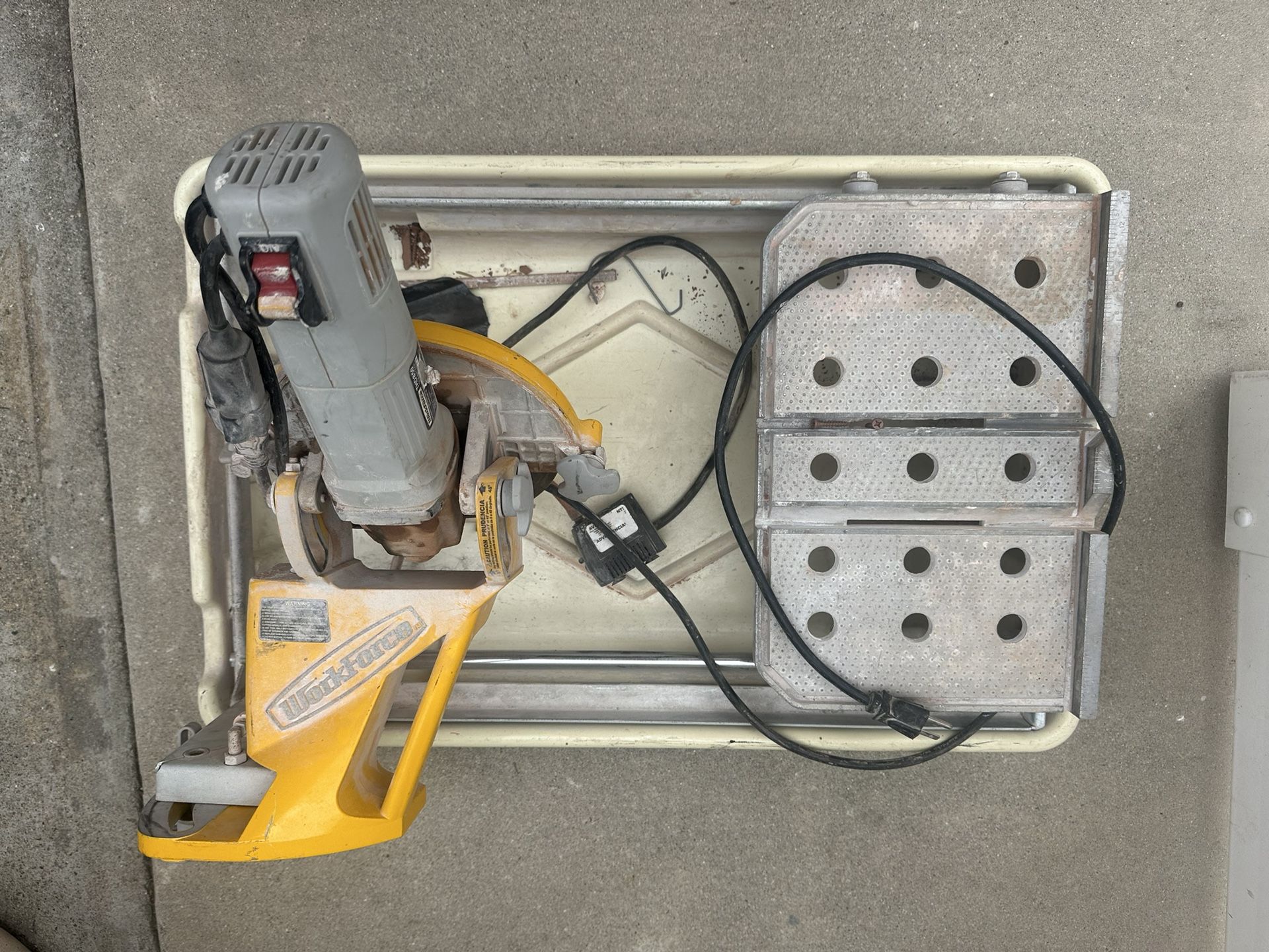 Workforce 7” Tile Saw – THD850 w/ tray Heavy-duty 7” tile saw, model ...