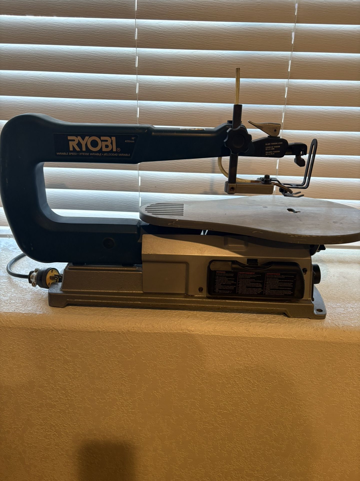 Ryobi 16 inch Variable Speed Scroll Saw for Sale in Las Vegas, NV - OfferUp