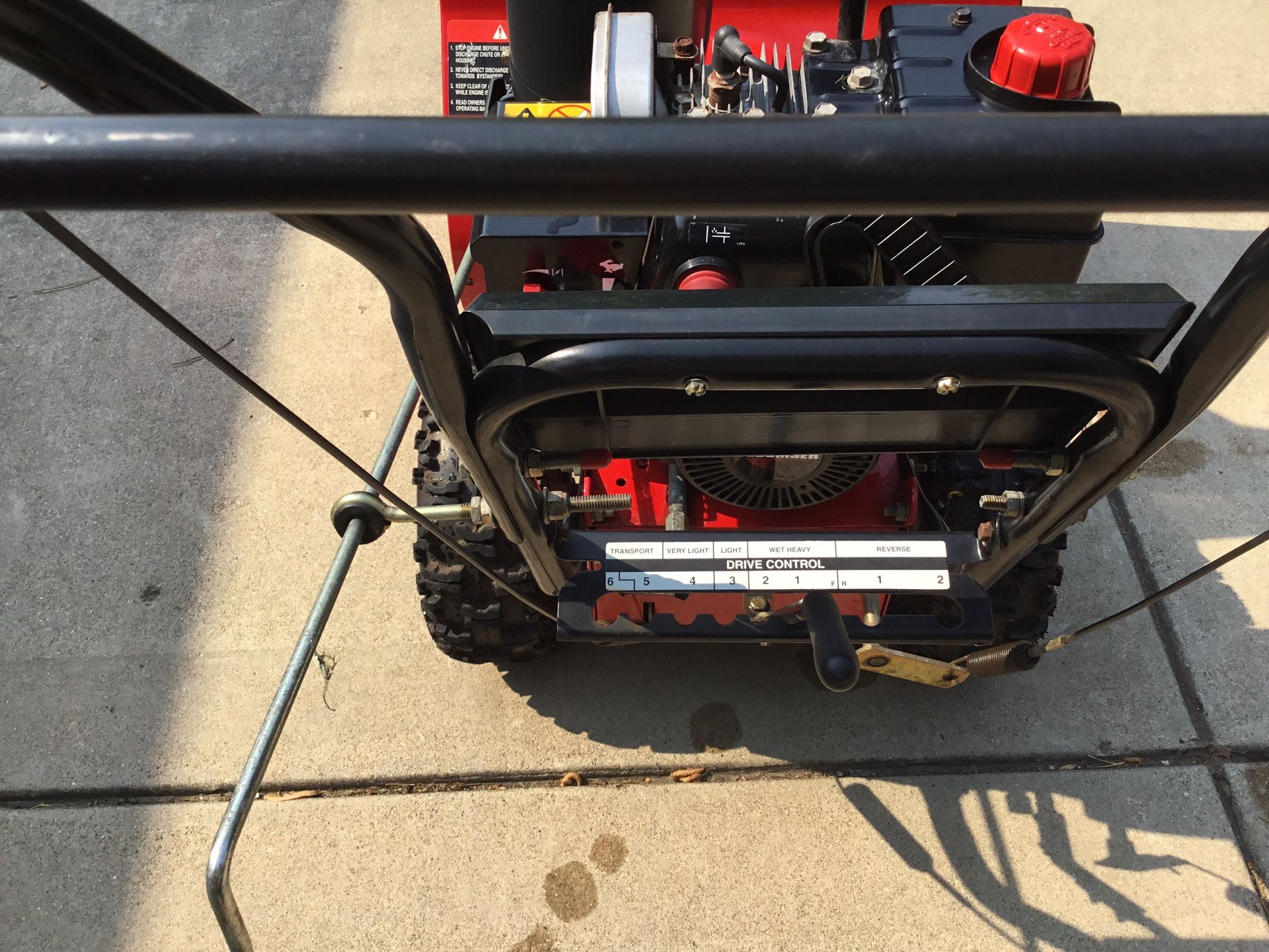 Snowblower/snow thrower.SPIRIT 5HP-24” path. Starts immediately. No ...