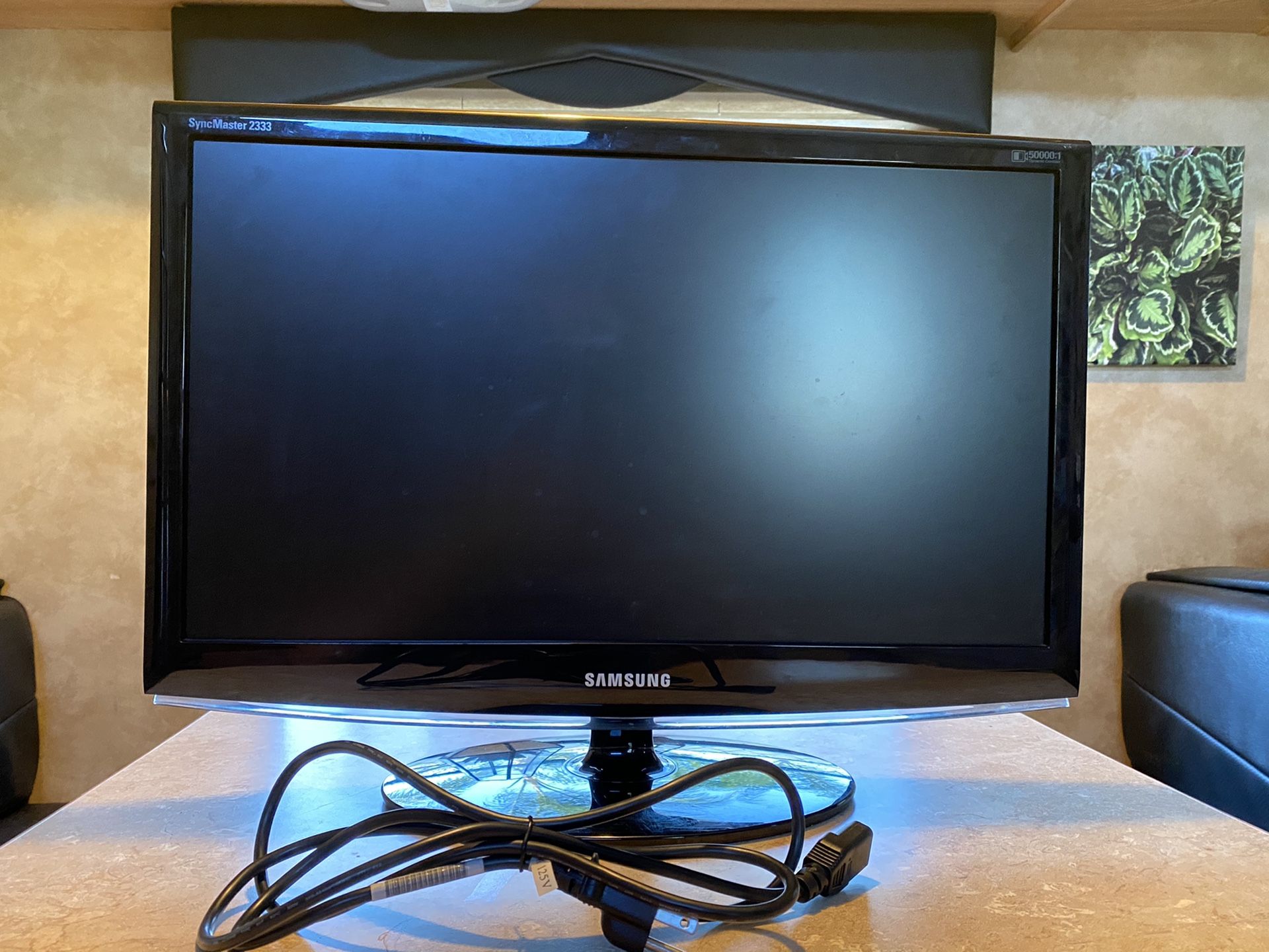 Computer Screen Monitor (Widescreen: 23 inches) - Samsung SyncMaster ...