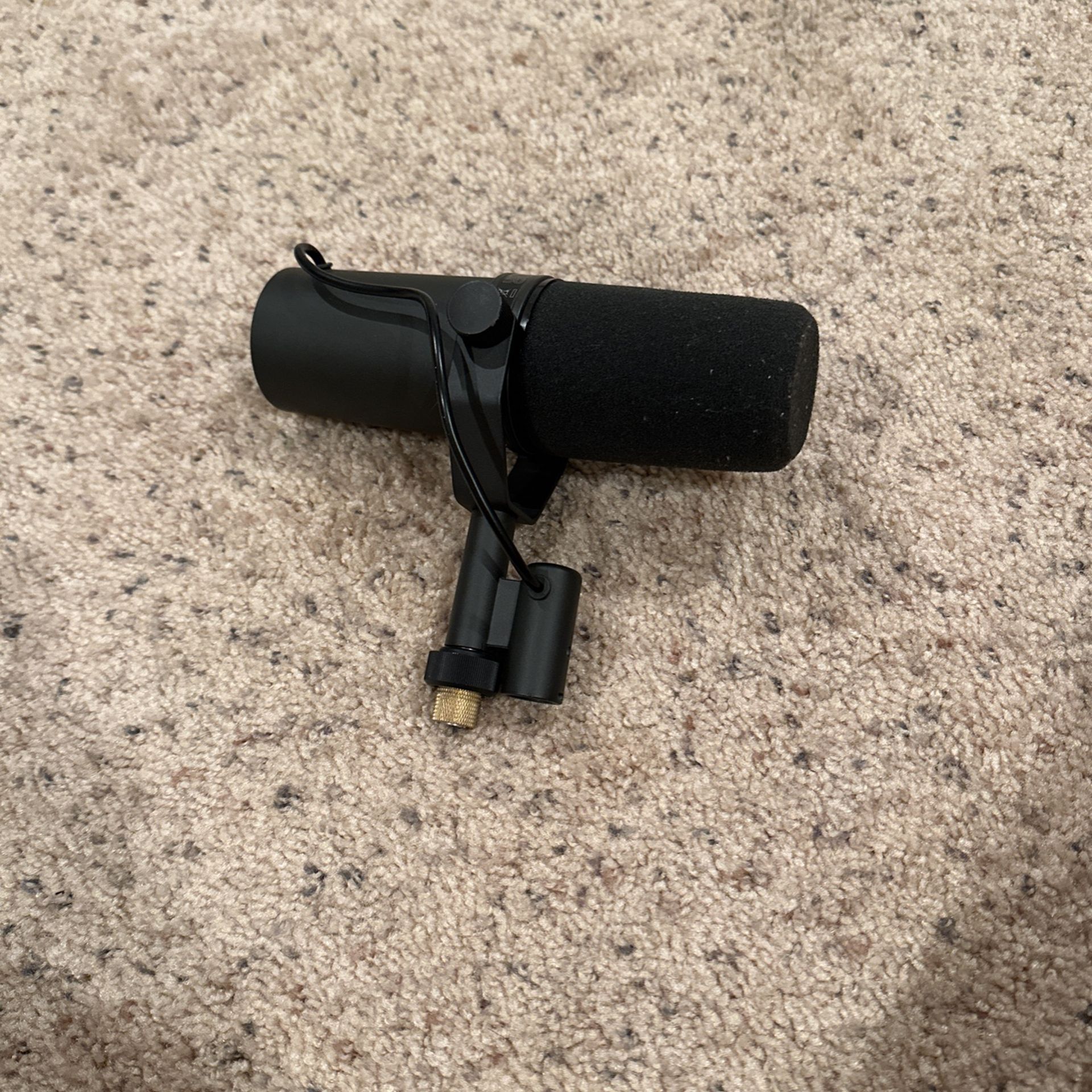 Shure SM7B for Sale in Rancho Cucamonga, CA - OfferUp