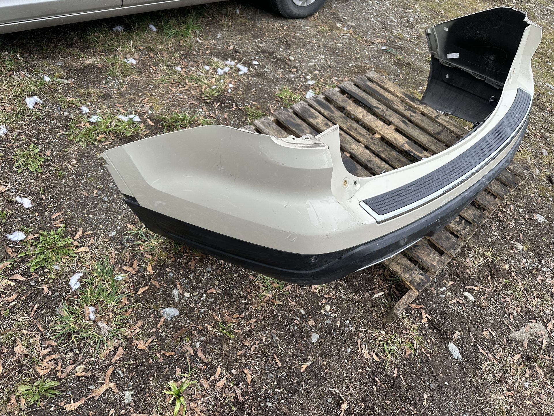 2018 To 2019 Ford Explorer Rear Bumper Assembly for Sale in Tacoma, WA ...