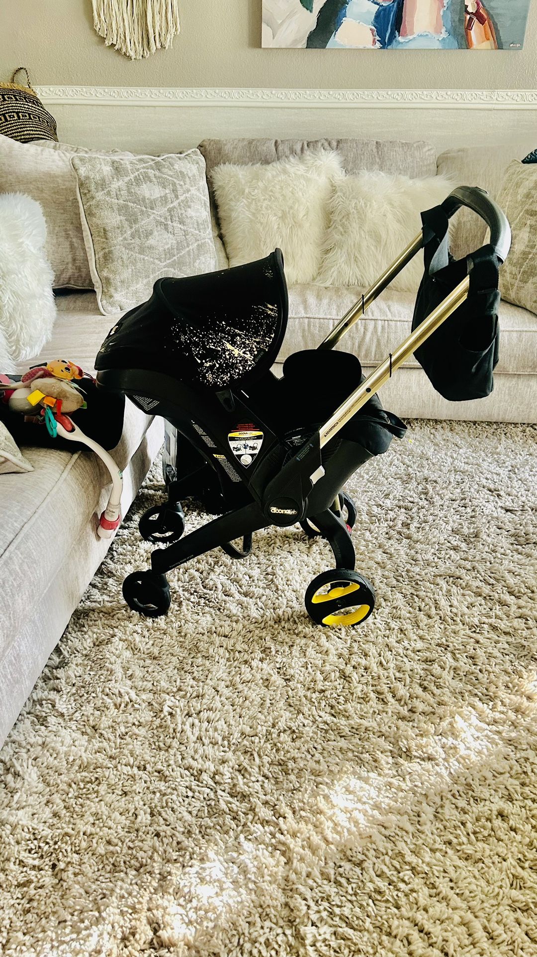 Doona Gold limited edition, car seat, and stroller. for Sale in El Paso ...