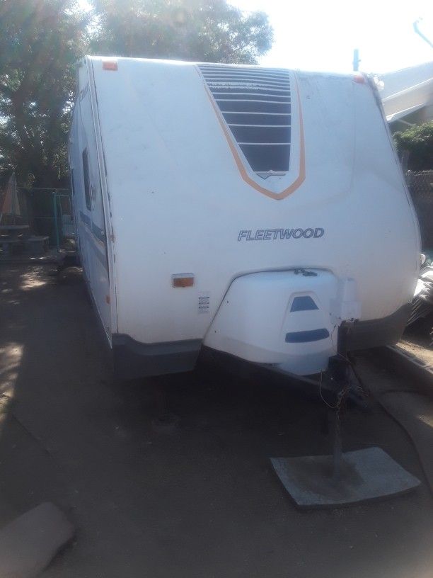 2005 ORBIT FLEETWOOD TRAILER 32FT for Sale in Riverside County, CA ...