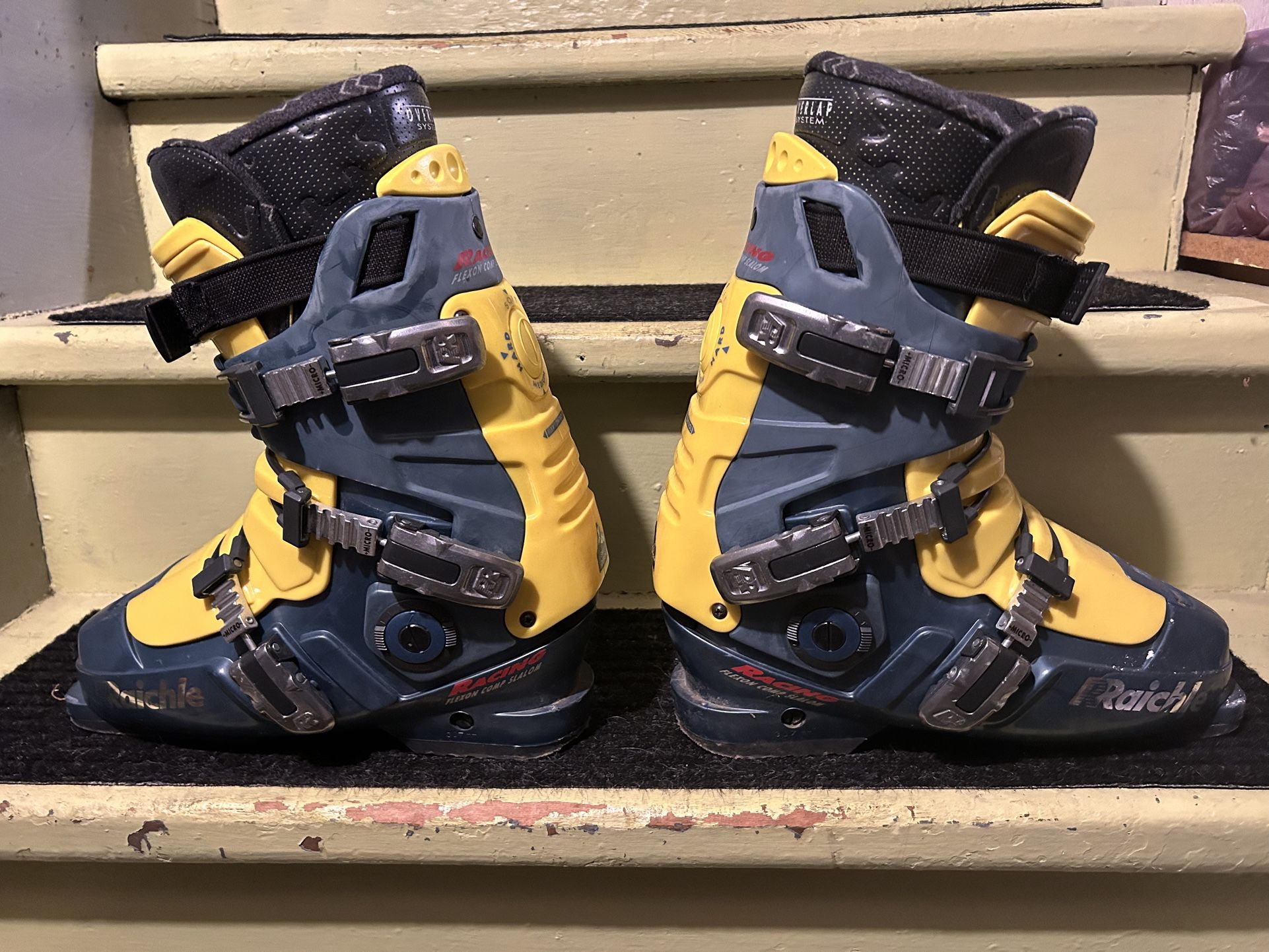 Raichle Flexon Comp Slalom Boots, 44 EU/10, $25 for Sale in Seattle, WA ...