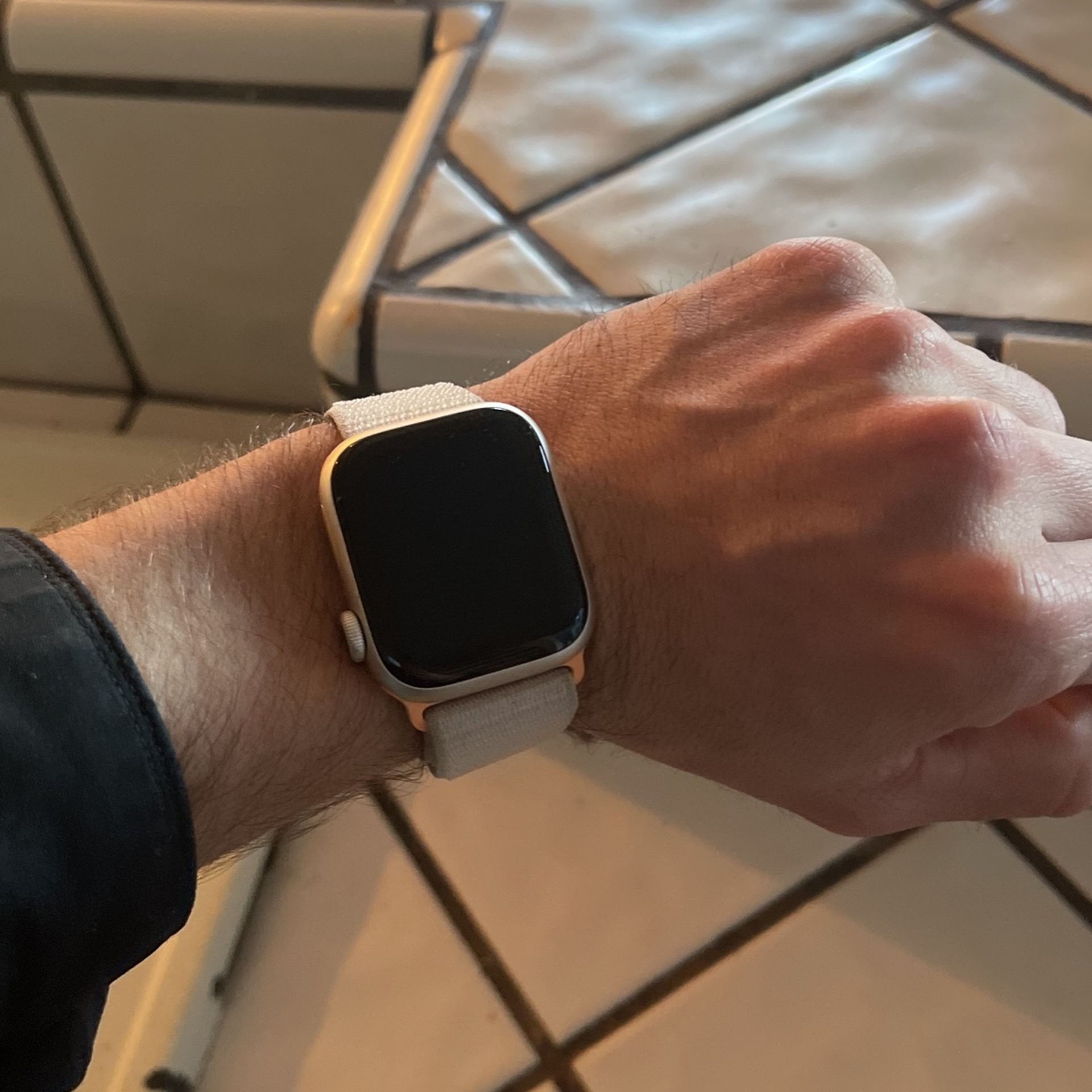 Apple Watch 2023 Series 9 41mm for Sale in West Hollywood, CA - OfferUp