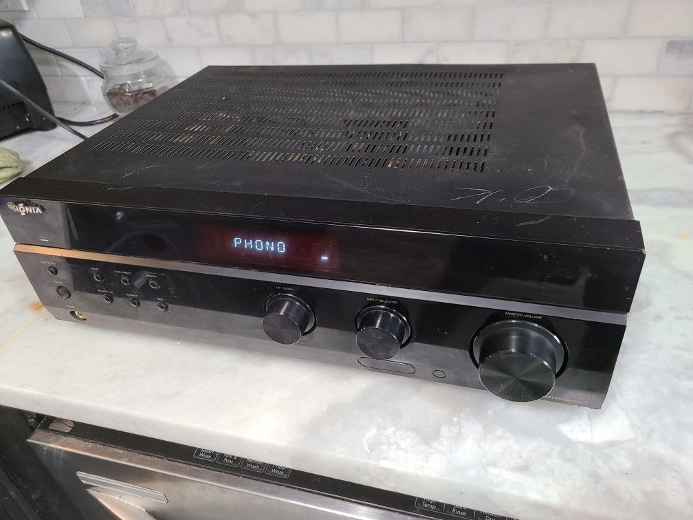 Insignia NS-R2001 Stereo receiver 100W per channel, phono input for ...
