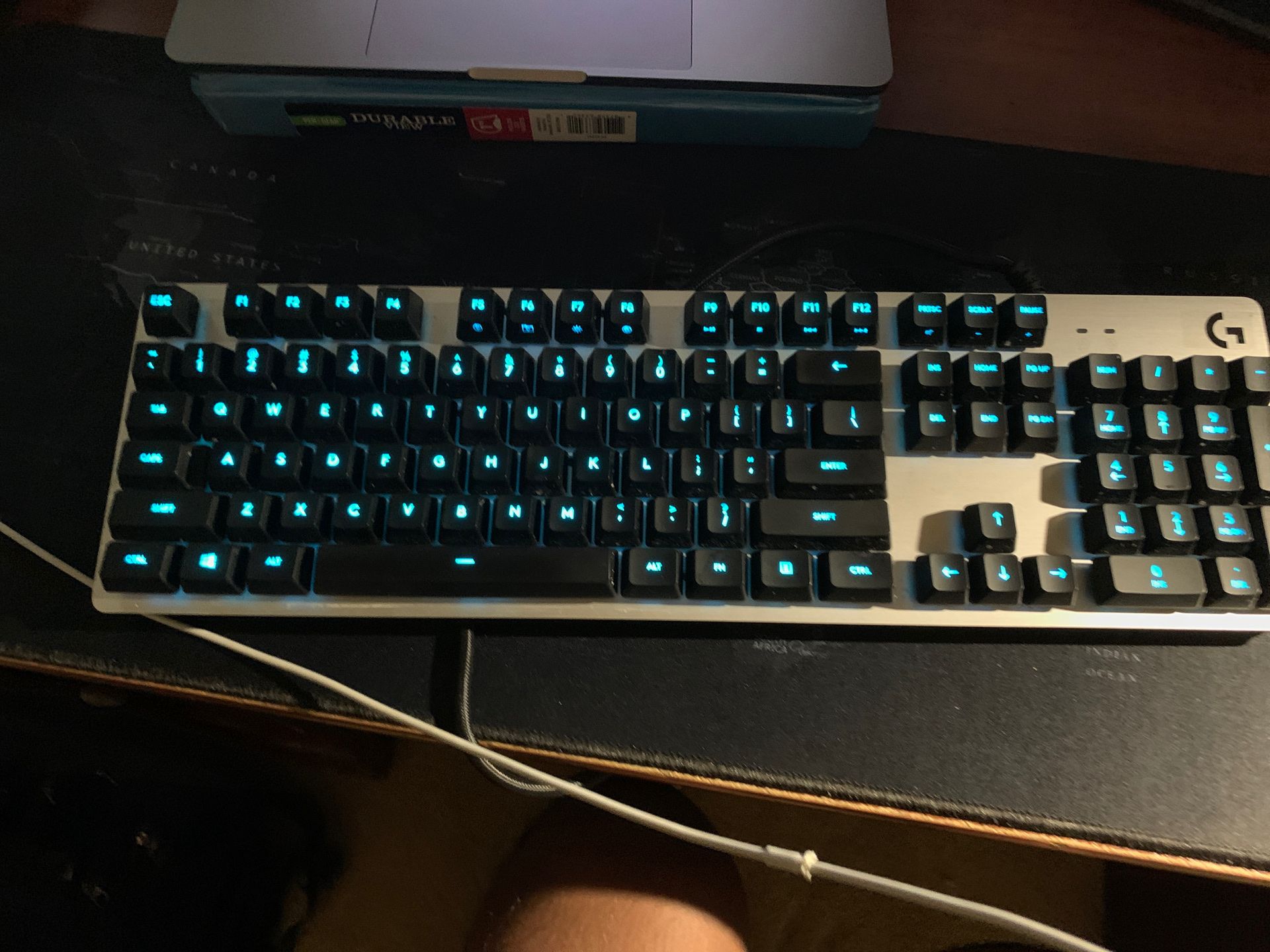Logitech G513 Mechanical Keyboard with Romer-G Switches. (Wrist-Rest ...