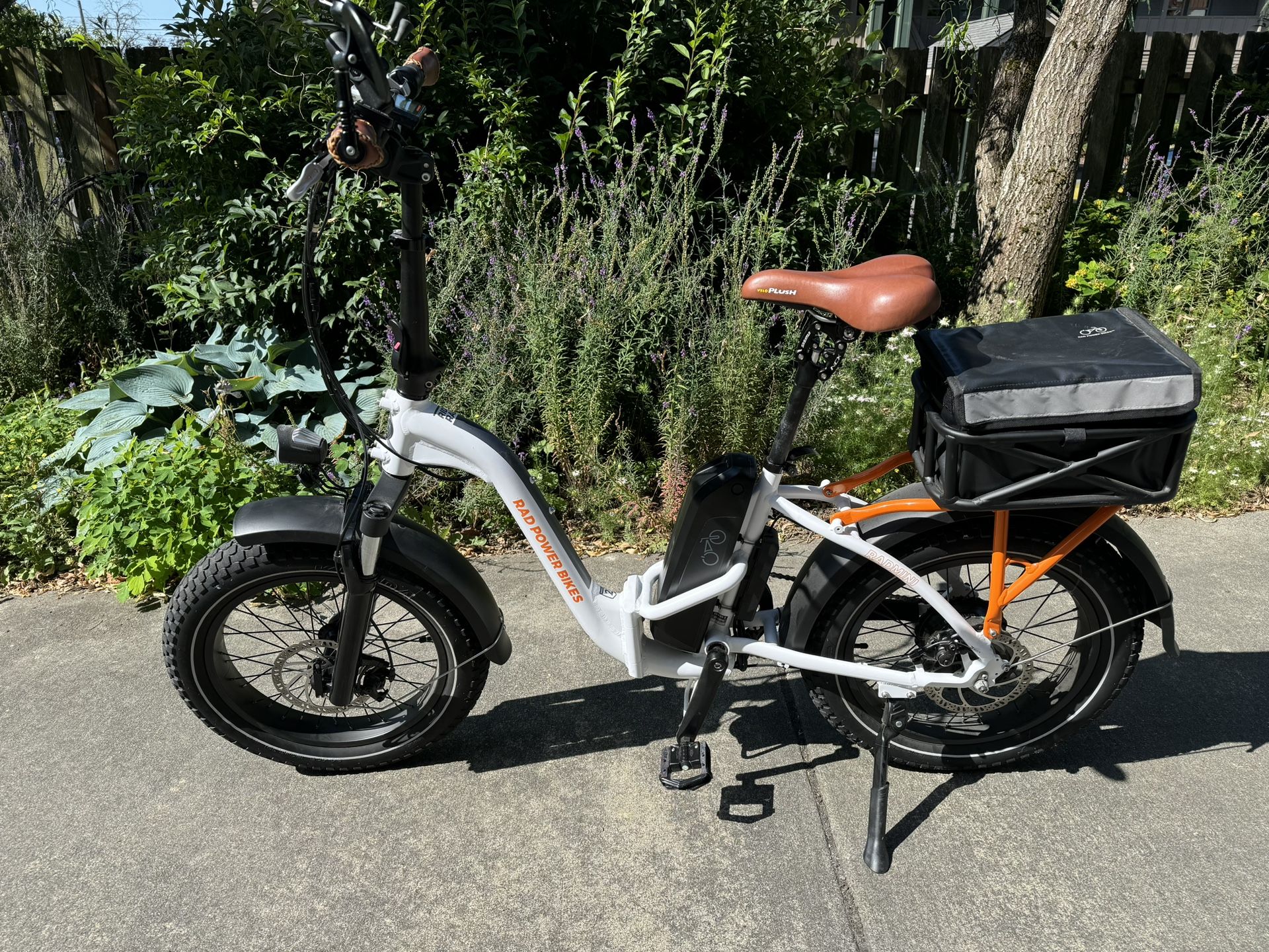 Rad Step Through Folding E-bike for Sale in Snohomish, WA - OfferUp