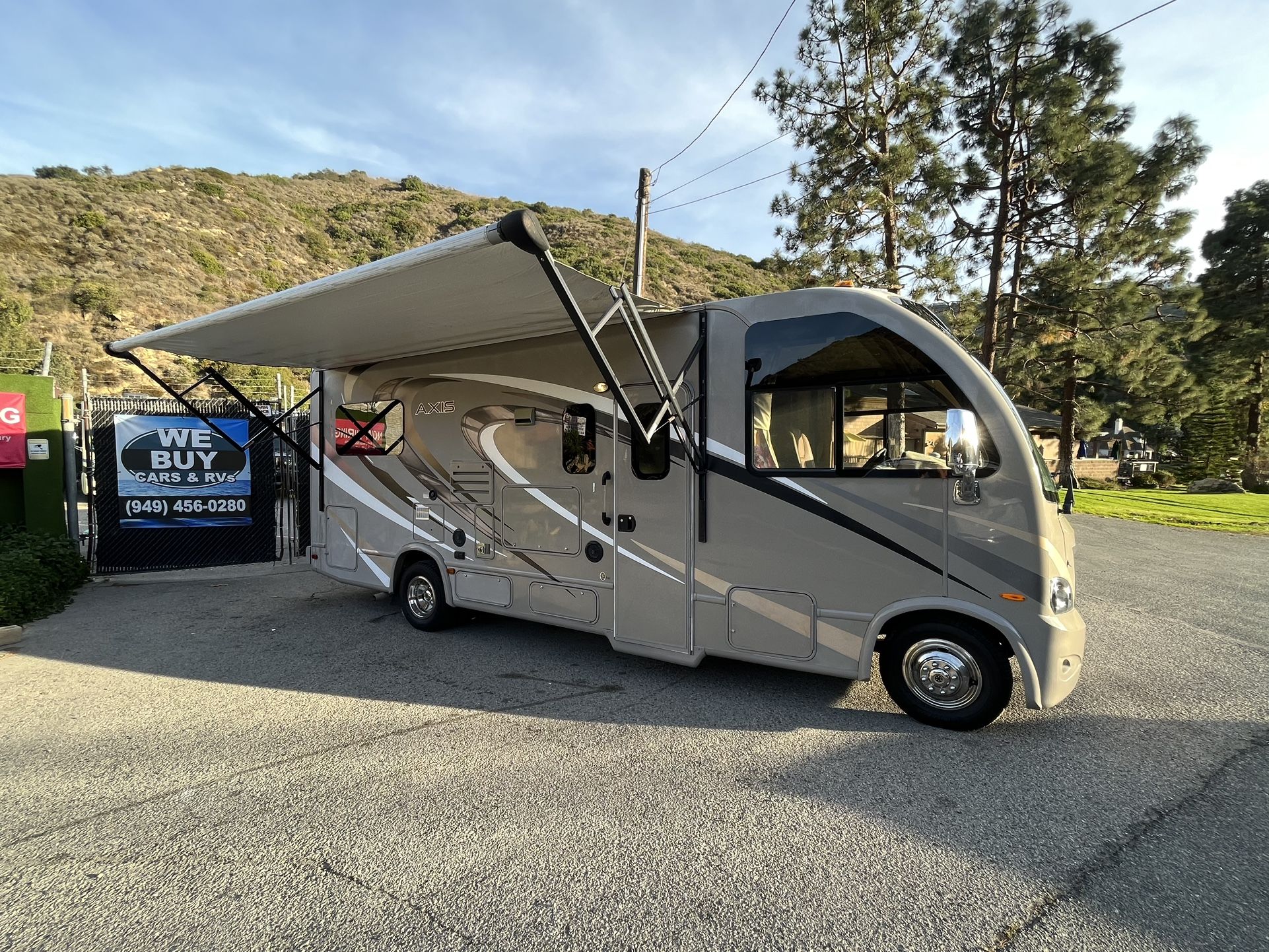 2016 Ford F-53 Motorhome Chassis for Sale in Laguna Beach, California ...
