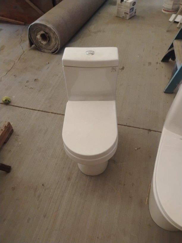 Upc Toilet for Sale in Sun City, AZ - OfferUp