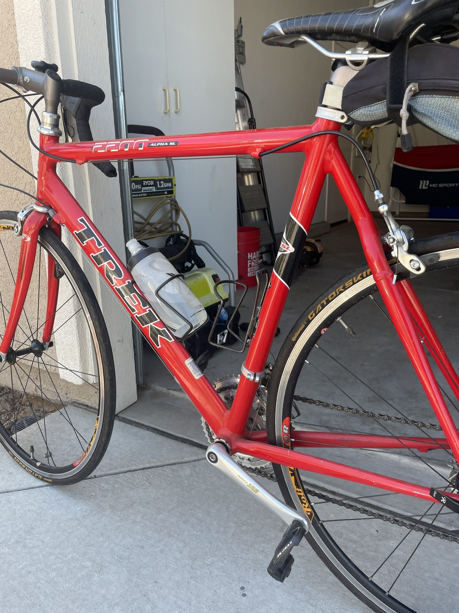 Trek 2200 Alpha SL Road Bike for Sale in Modesto, CA - OfferUp