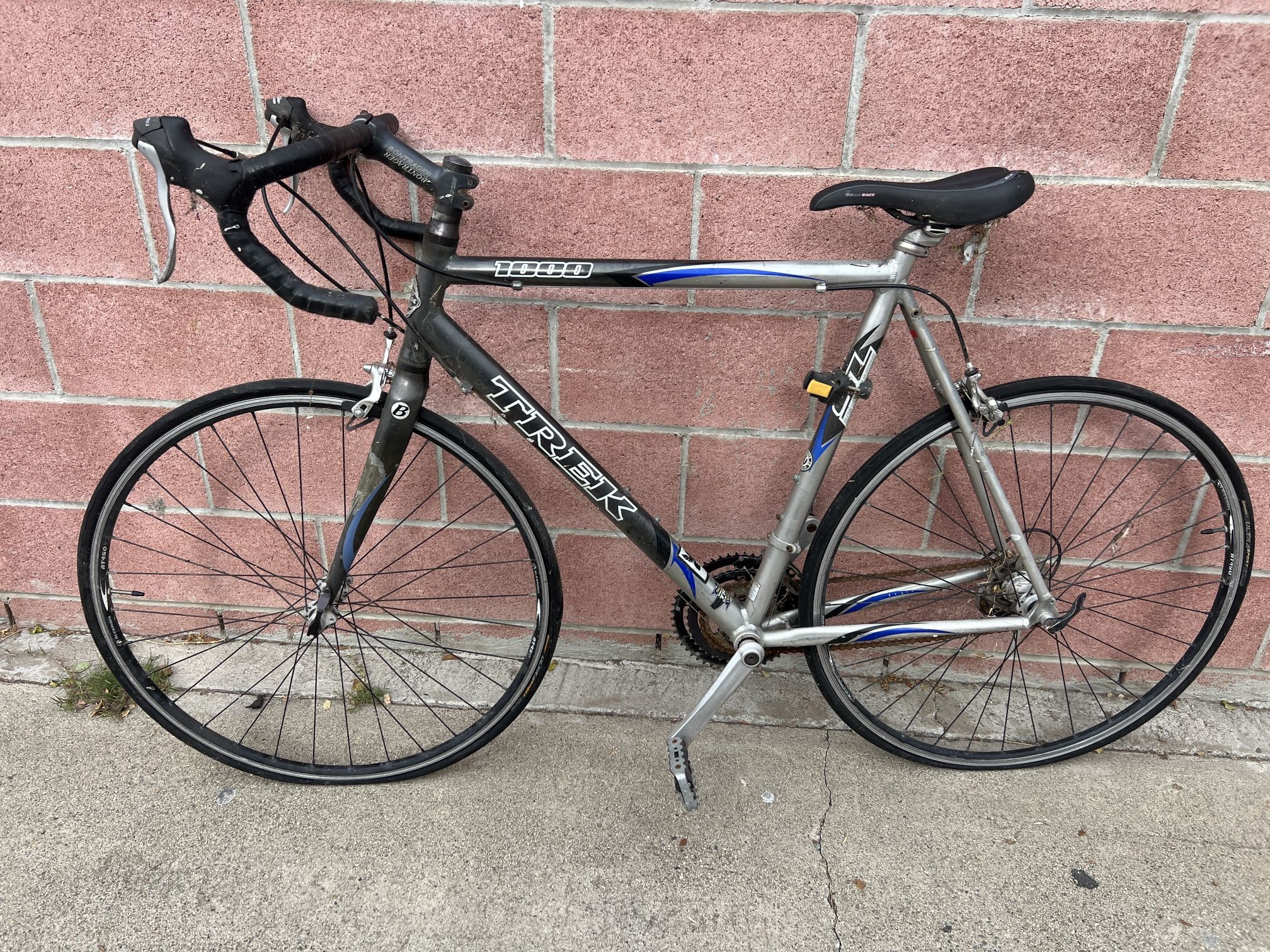 Trek 1000 SL Road Bike. for Sale in Whittier, CA - OfferUp
