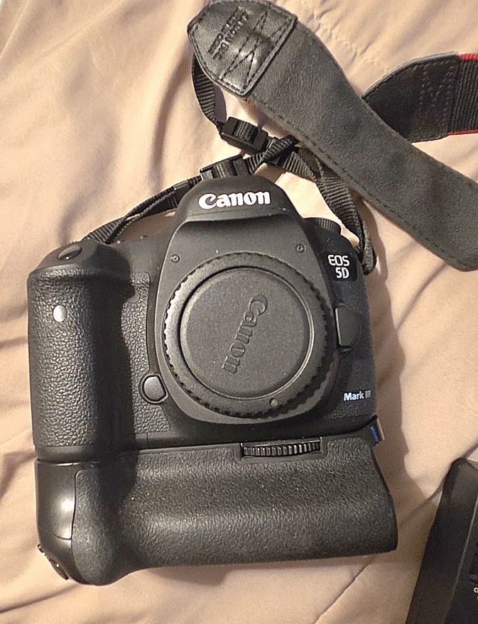 Canon Camera Package for Sale in San Marcos, CA - OfferUp