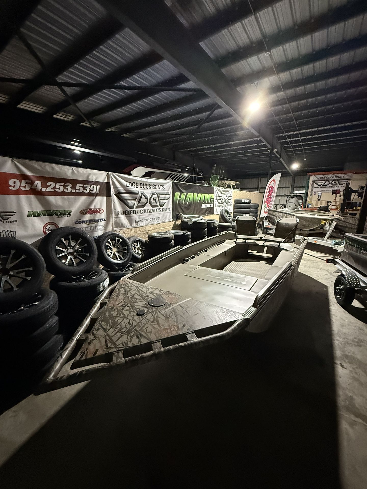 Edge Duck Boats 1756 Diamondback for Sale in Fort Lauderdale, FL - OfferUp