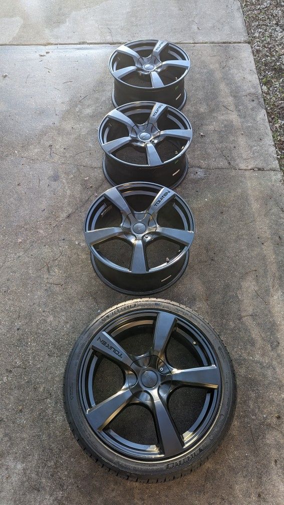 Touren Tr9 19" Wheels for Sale in San Antonio, TX - OfferUp