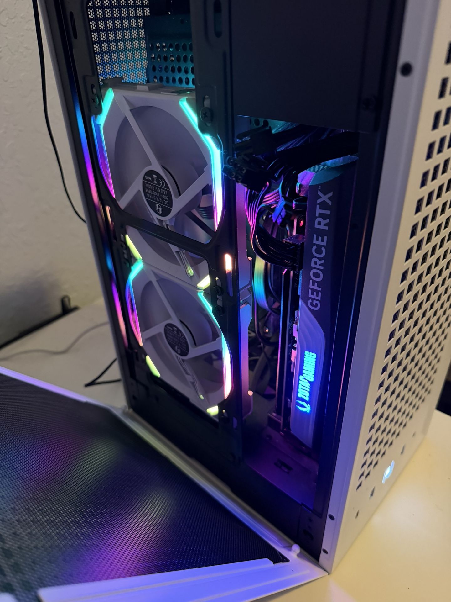 Custom Mini Itx Gaming Pc for Sale in Pembroke Pines, FL - OfferUp