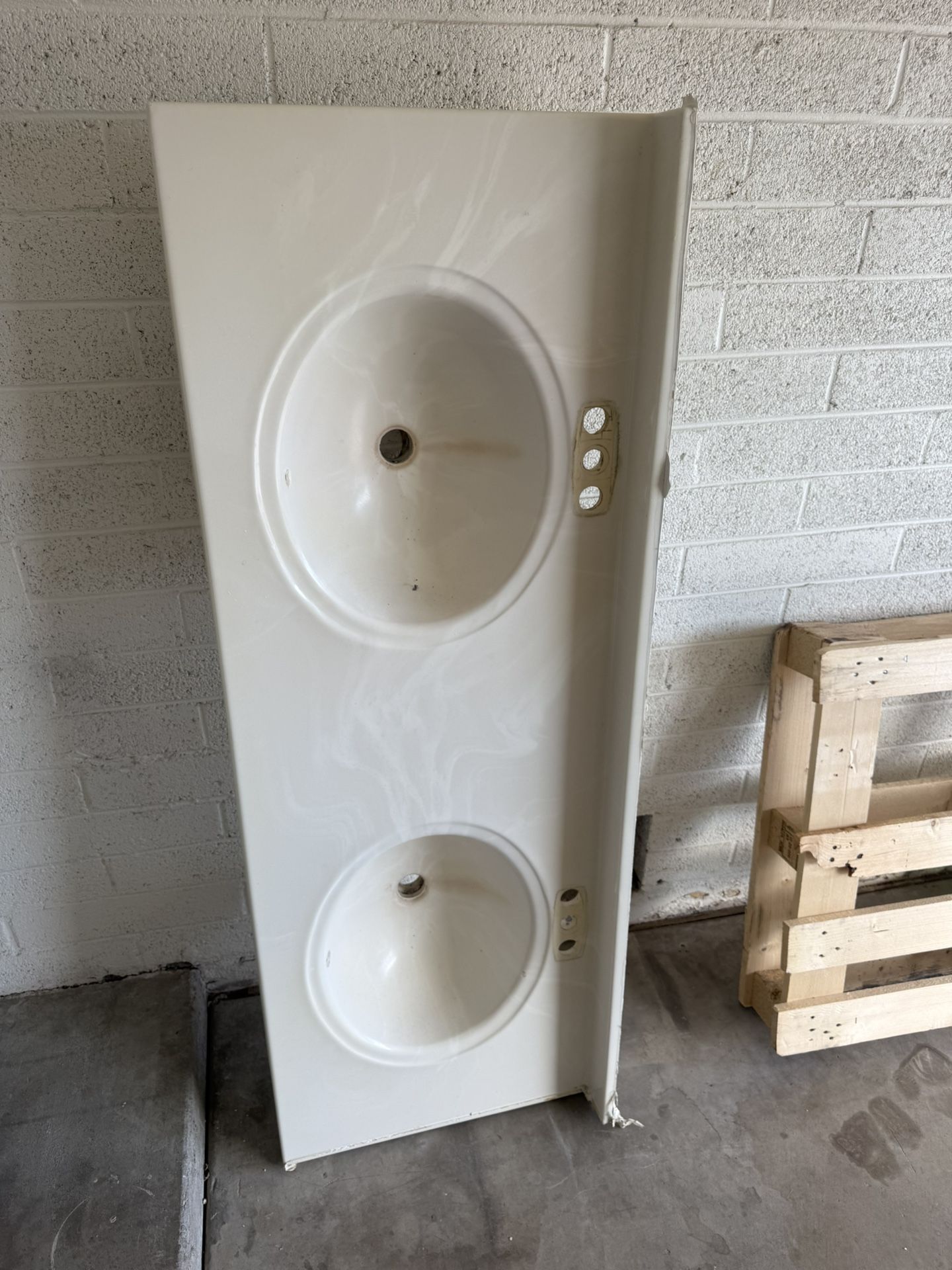 Free Mirrors And Vanity Top for Sale in Phoenix, AZ - OfferUp