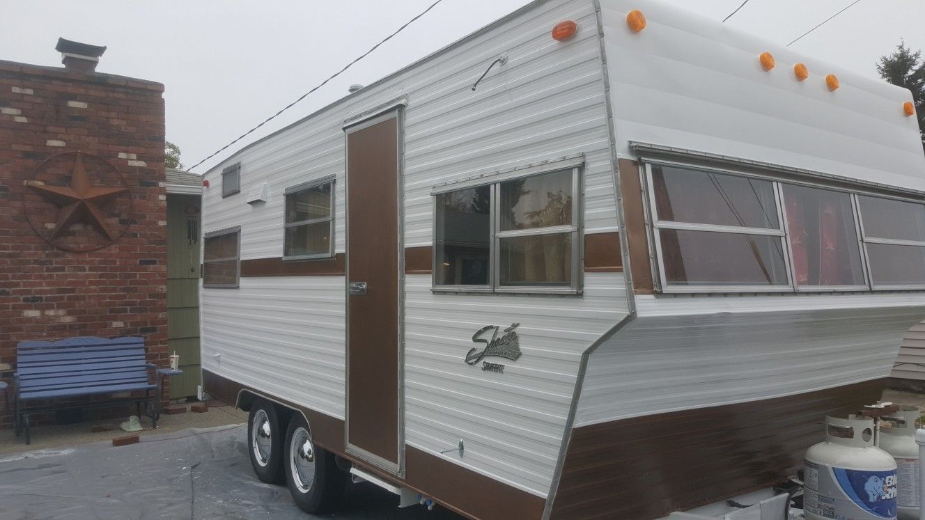 1972 Vintage Shasta Starflyte Trailer for Sale in Renton, WA - OfferUp
