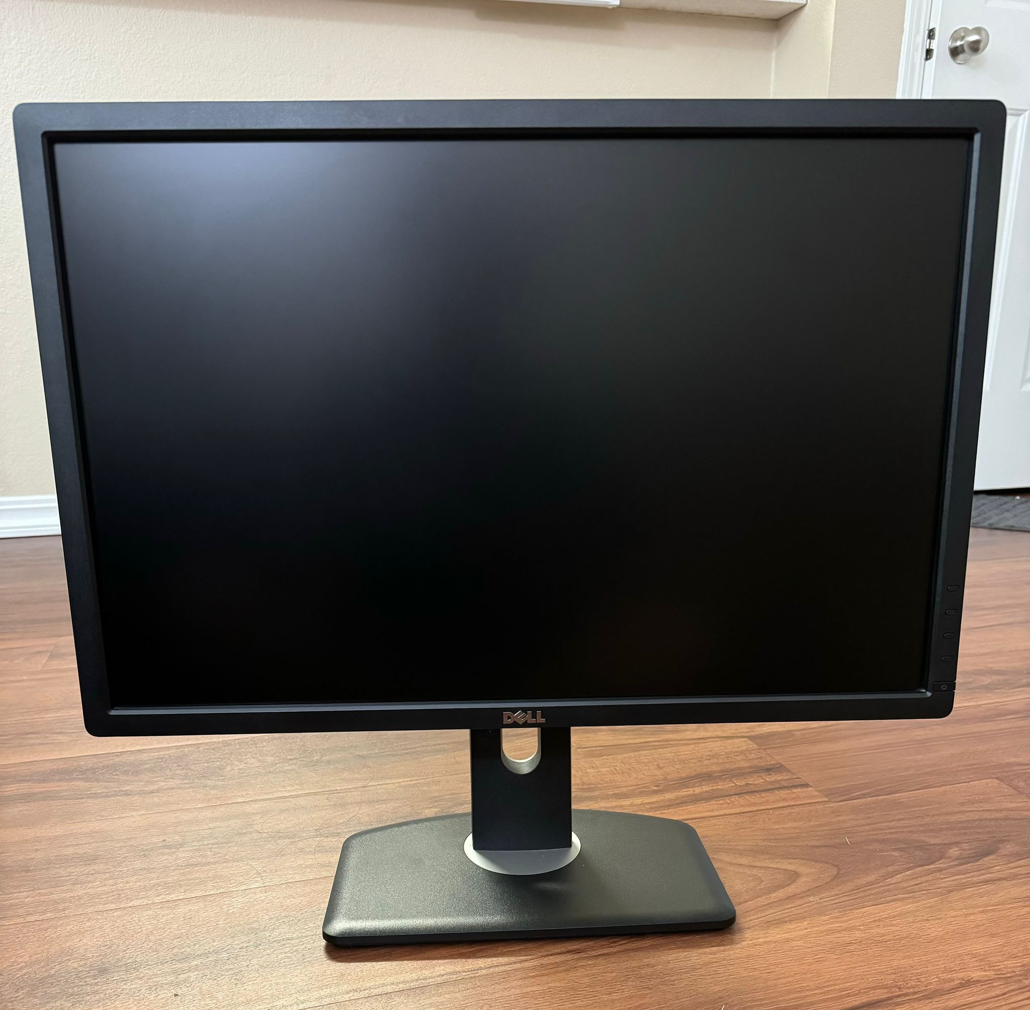 Dell U2412M 24 Inch LED Monitor for Sale in Hillsboro, OR - OfferUp