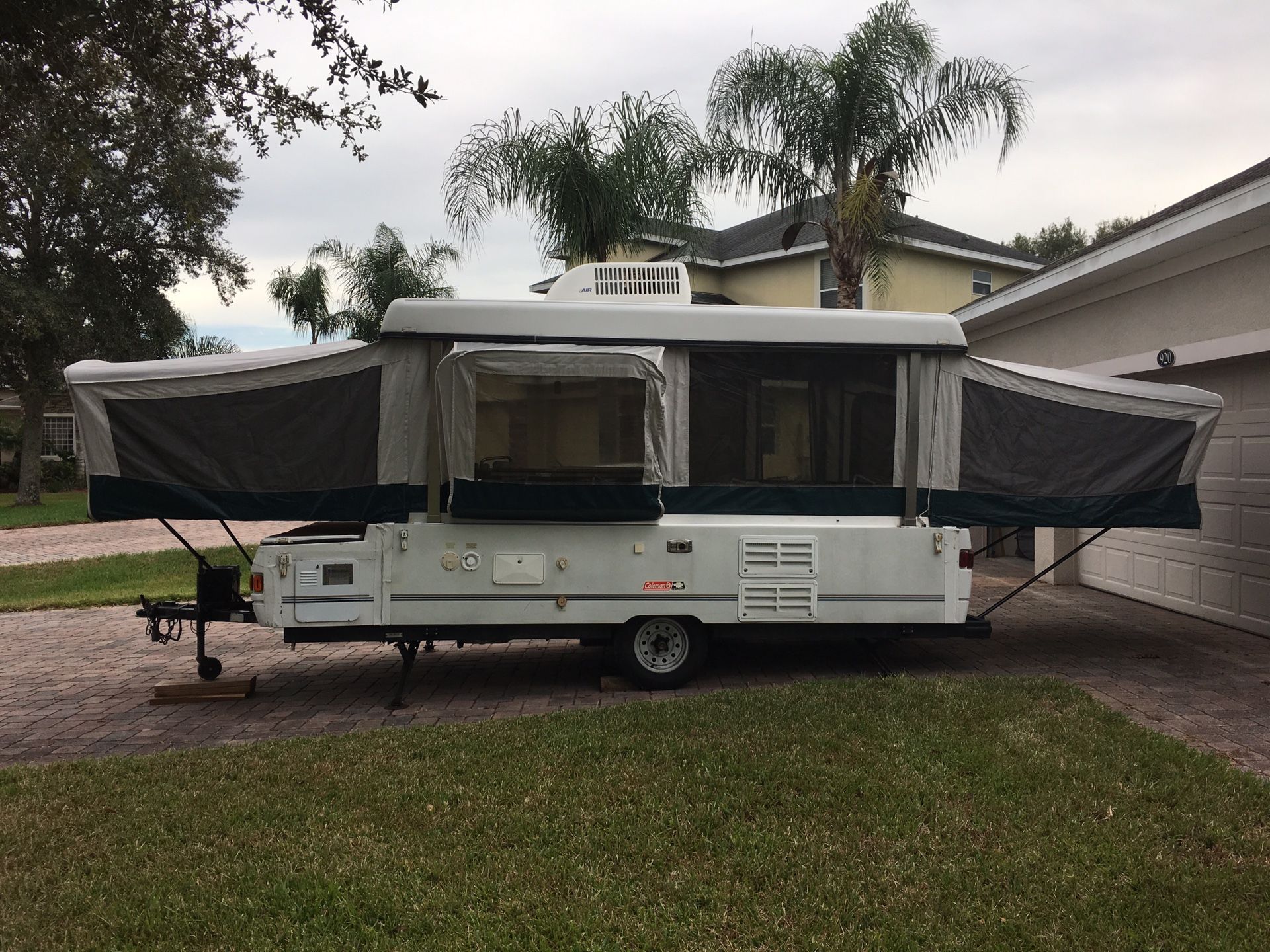 2001 Coleman Mesa Pop Up Camper for Sale in Auburndale, FL - OfferUp
