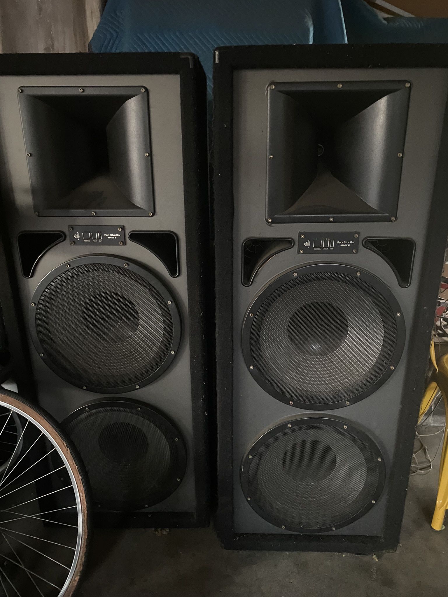 Mach Pro Studio ll Speakers Set for Sale in Riverside, CA - OfferUp