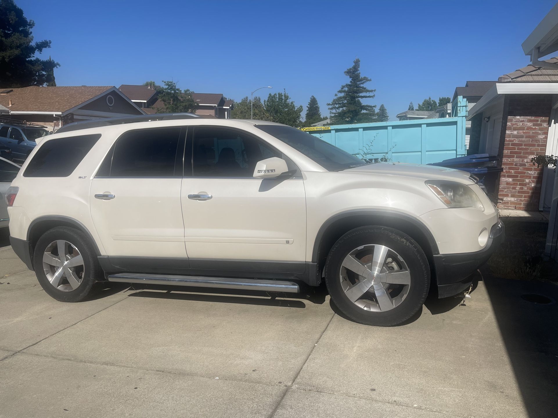 2009 GMC Acadia for Sale in Sacramento, CA - OfferUp