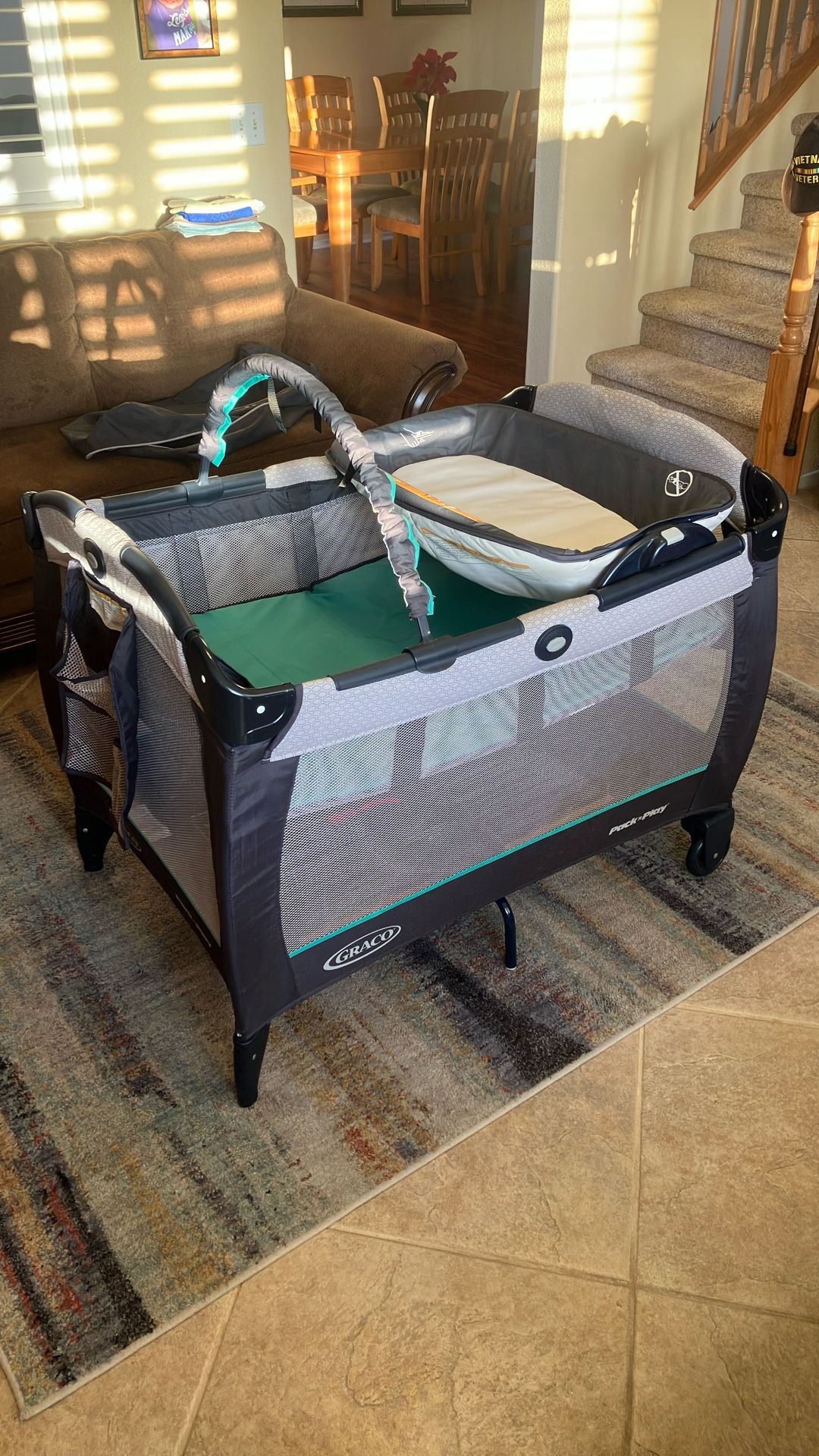 Graco Pack N play /Playpen, Bassinet, Changing Table, Like New . With ...