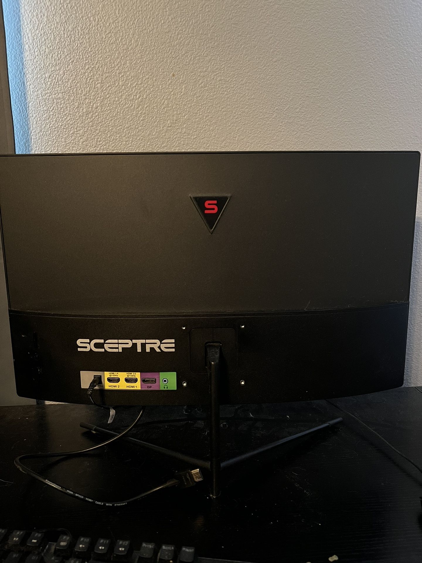 VRLA Tech Gaming Computer + Sceptre curved monitor for Sale in ...