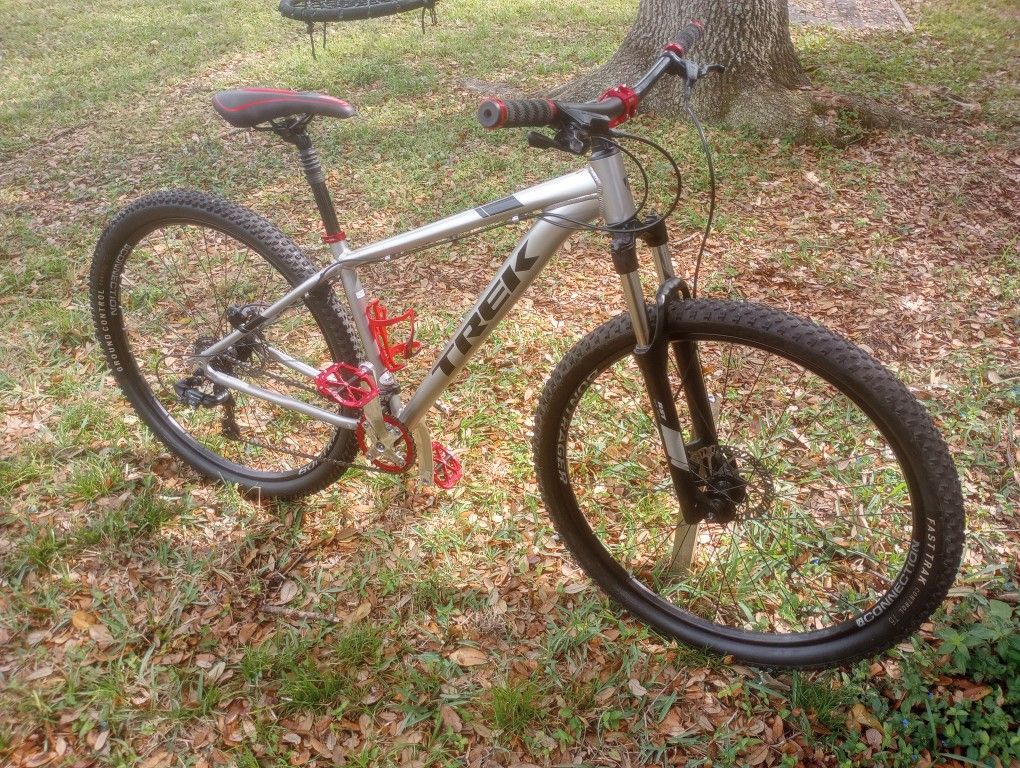 Trek Marlin 29er for Sale in Fort Lauderdale, FL - OfferUp