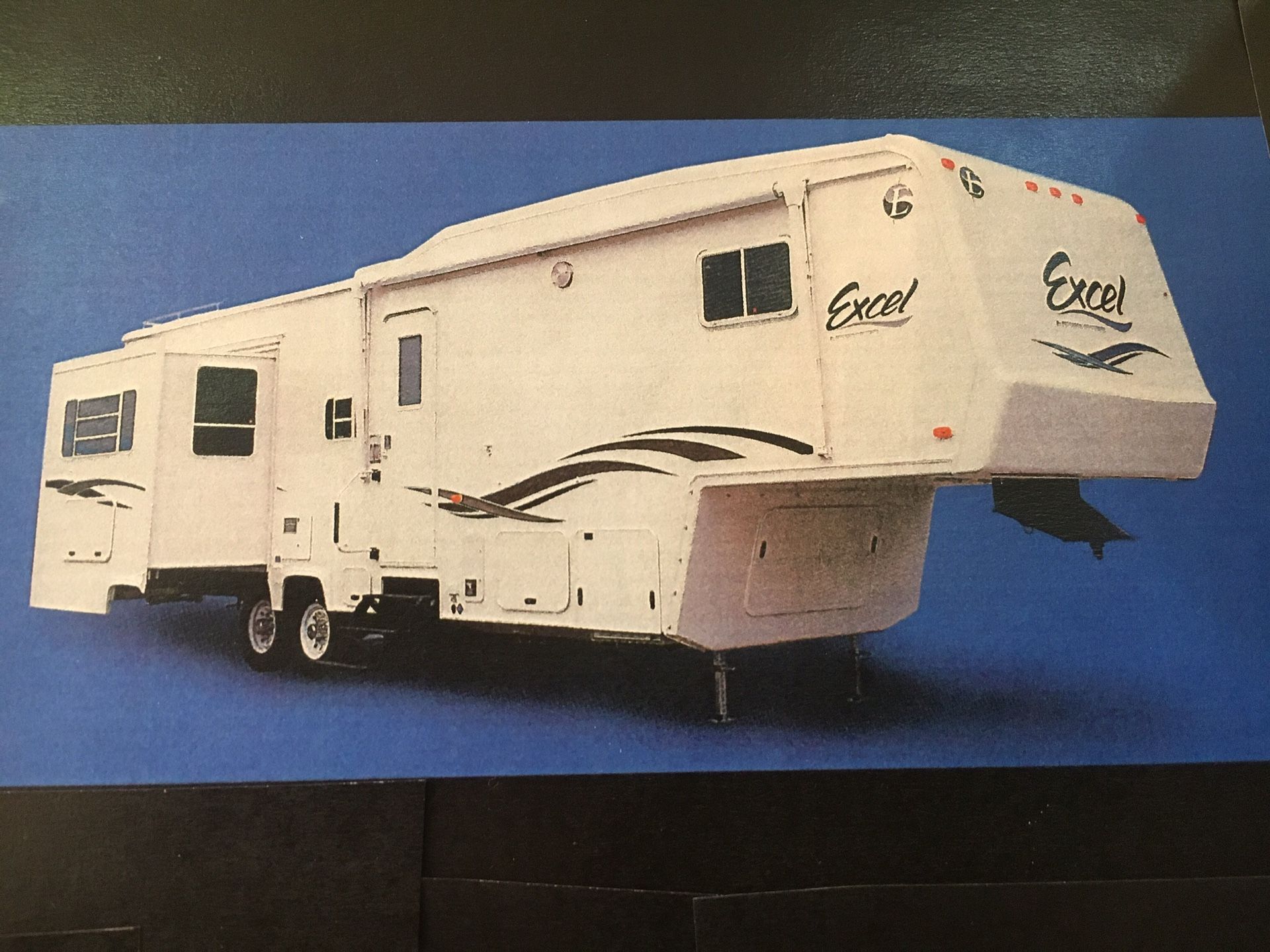 Beautiful 2002 Excel 33RSE 5th wheel trailer for Sale in Everett, WA ...